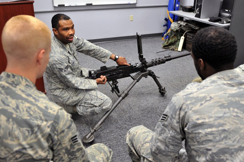 Altus AFB hosts M2 machine gun training > Altus Air Force Base ...