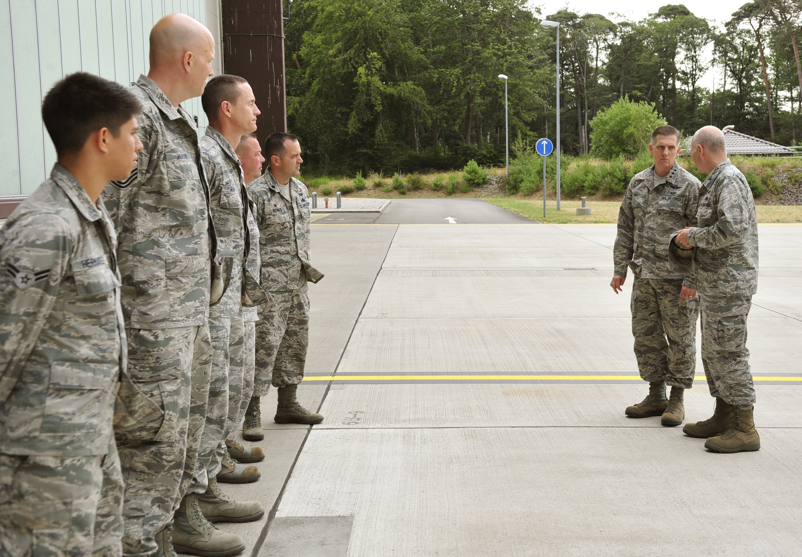 3rd AF commander experiences 86 AW capabilities firsthand