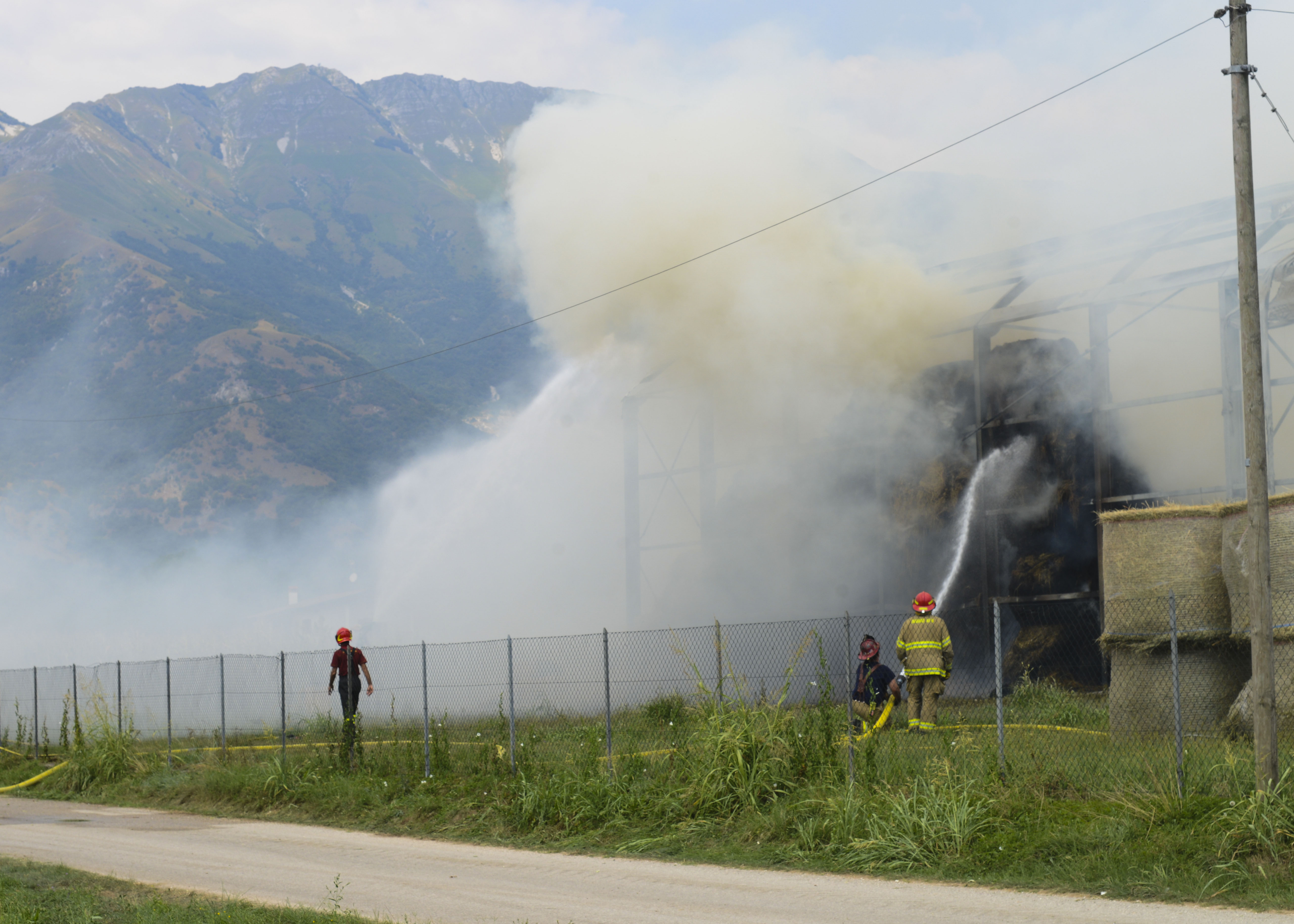 Aviano firefighters battle blaze near Marsure > Aviano Air Base > News ...