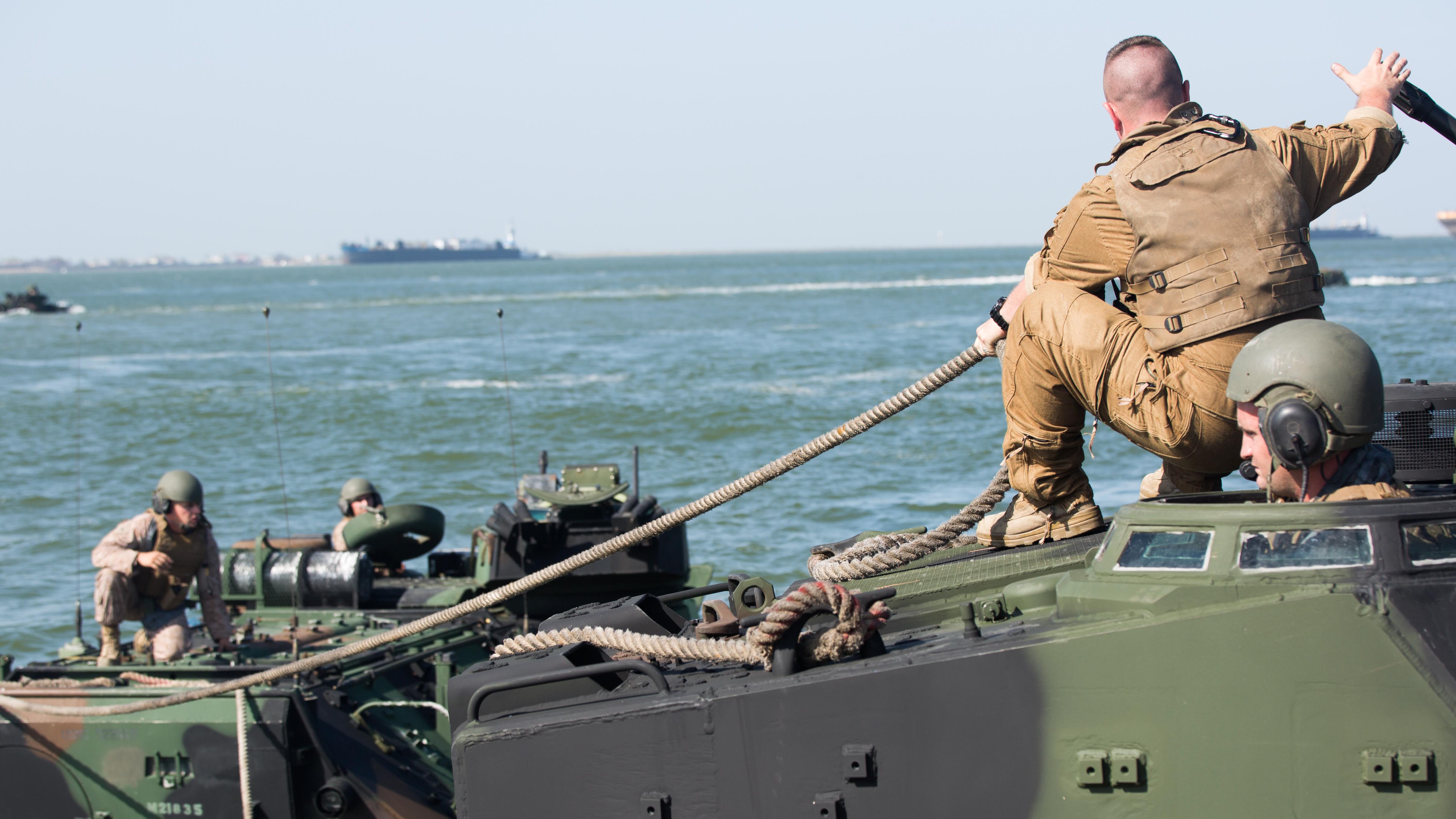 Marines train to maintain, improve Corps' amphibian capabilities > The ...