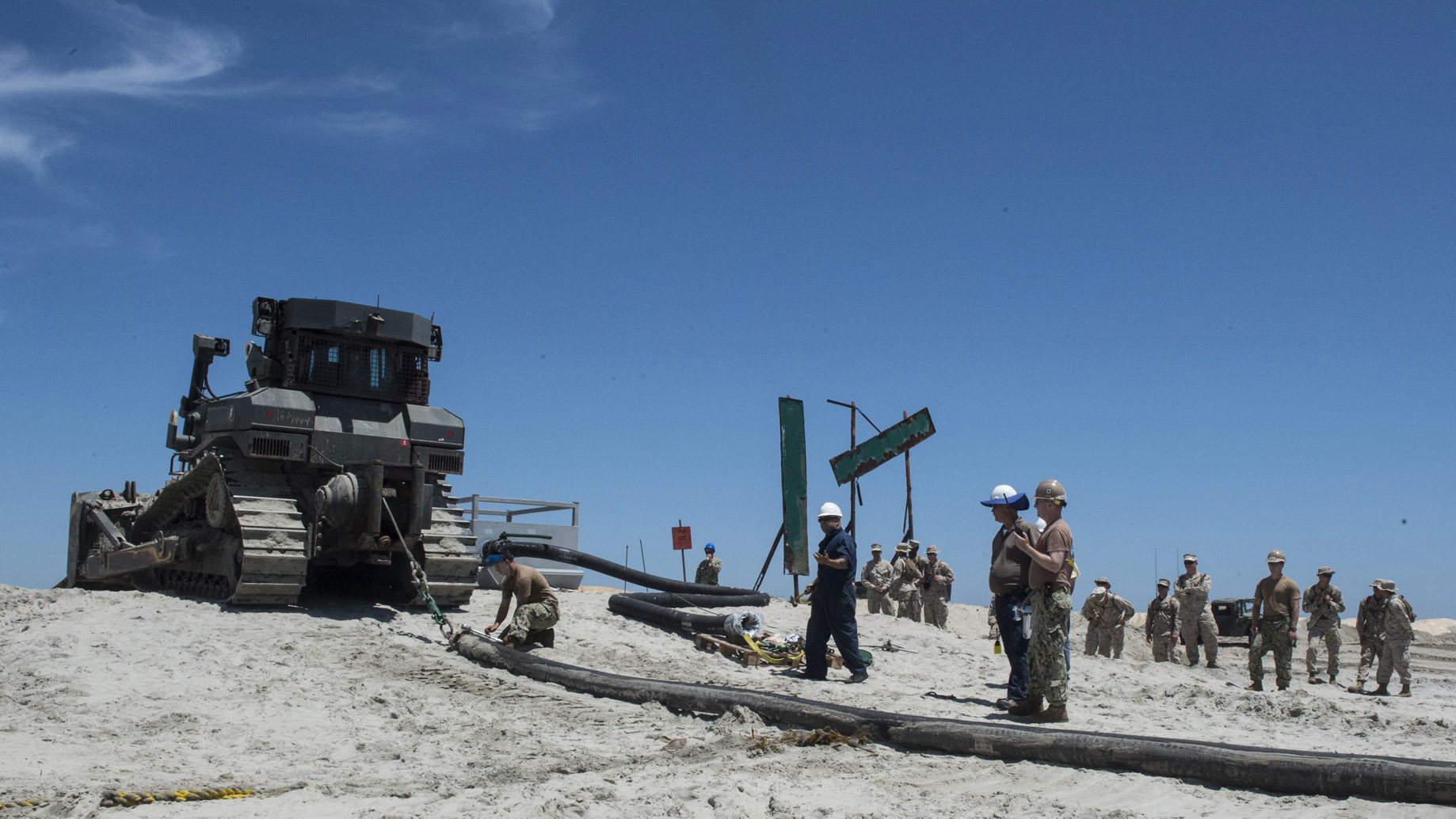 Marines, sailors team up to conduct beach terminating unit training for ...