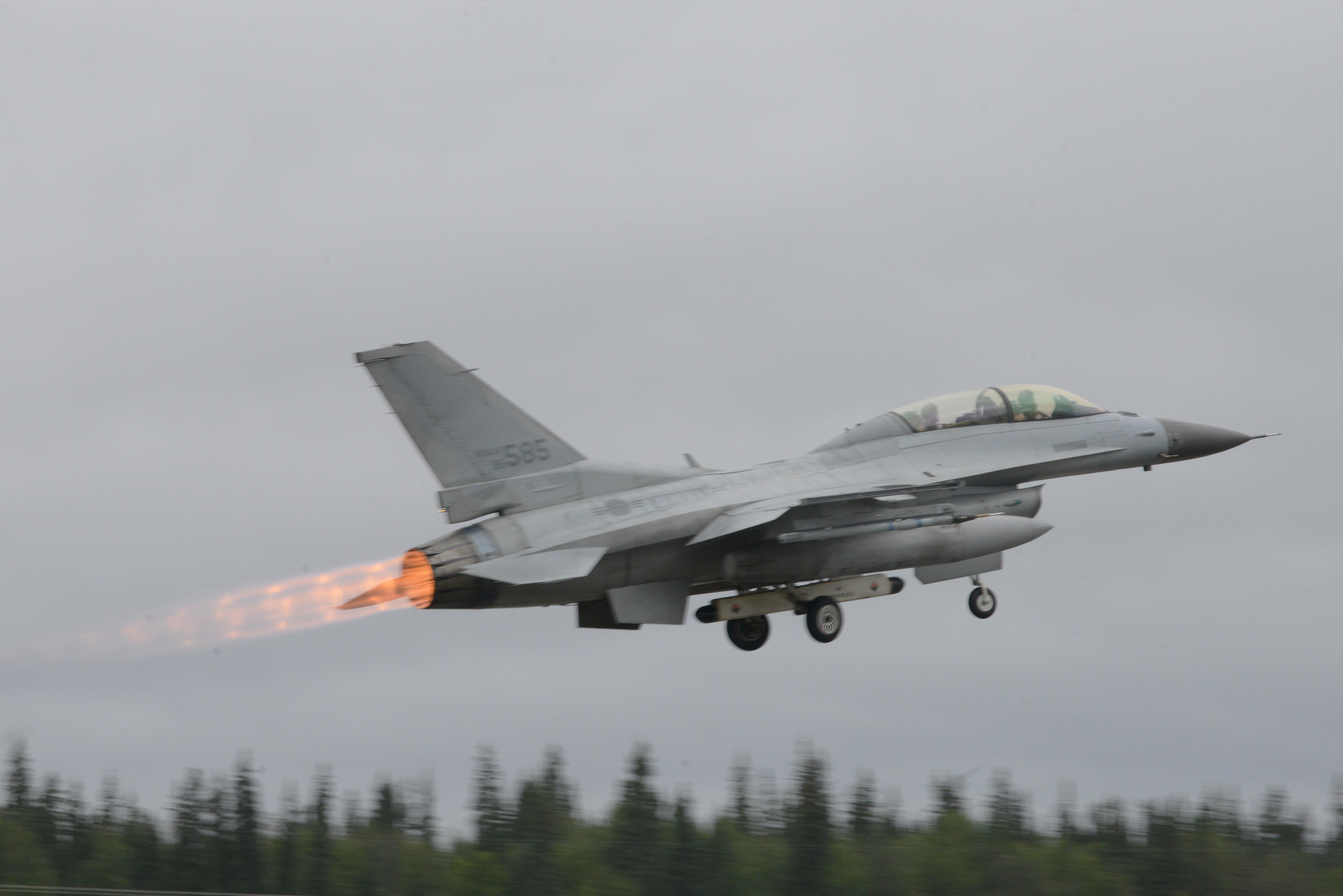 RF-A 15-3 ops in high gear > Air Force > Biography Display