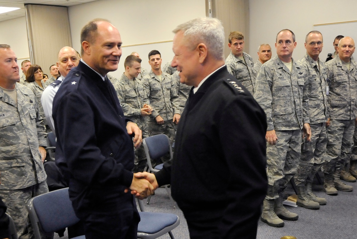 National Guard leadership visits Oregon > 142nd Wing > Article Display