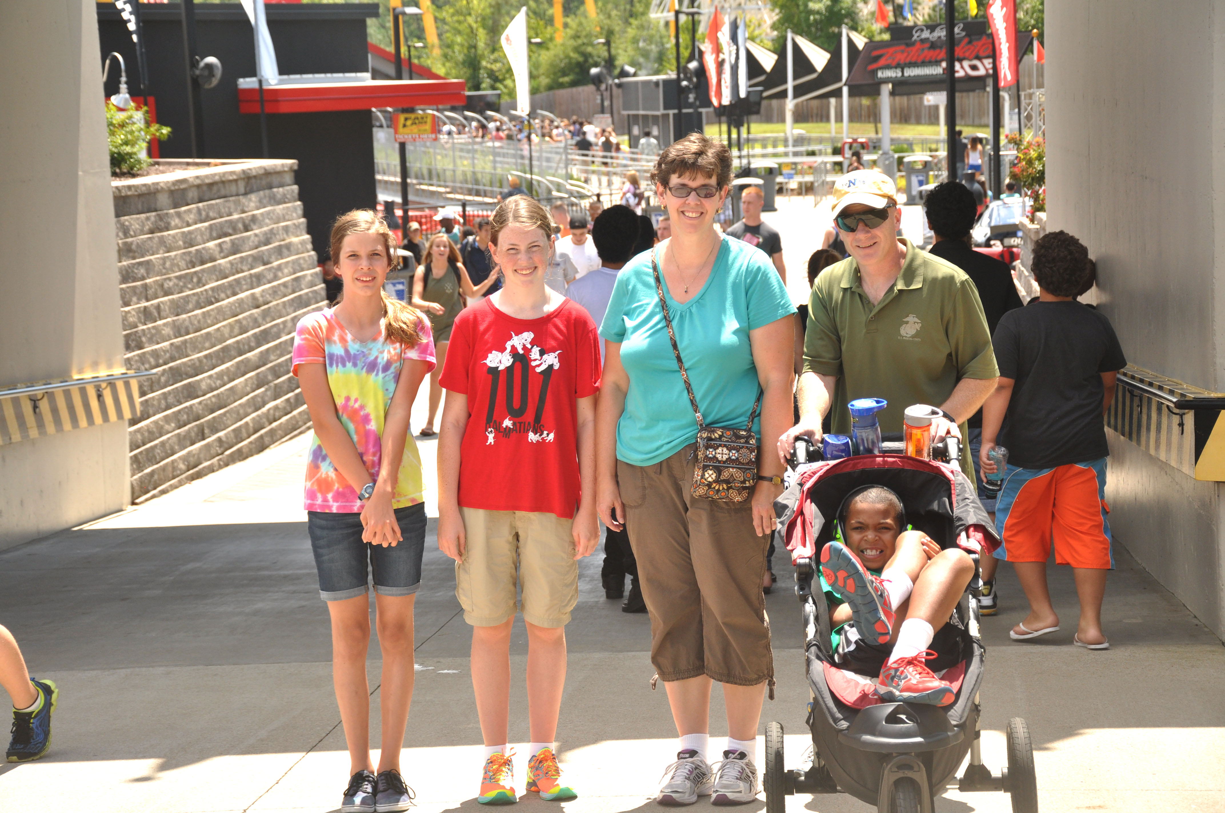 Kings Dominion hosts a day for Marines and family > Marine Corps Base ...