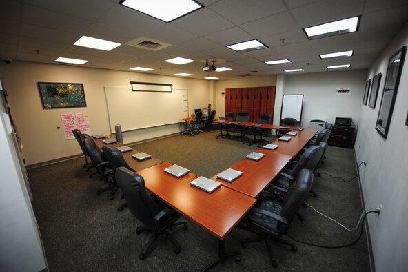 New ALS classroom makes room for 28 students > Hurlburt Field > Article ...