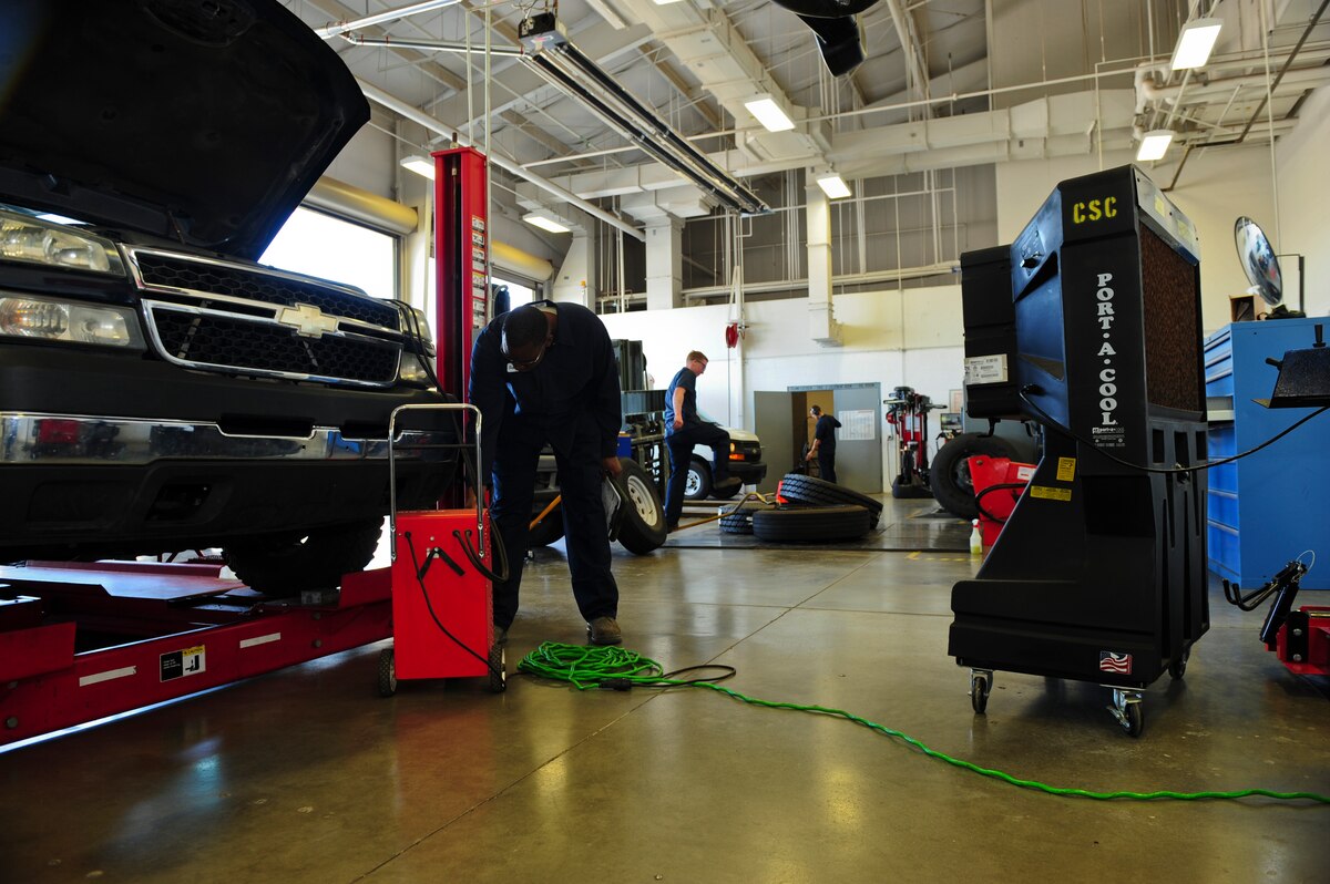 355th LRS Vehicle Management Customer Service Center > Davis-Monthan ...