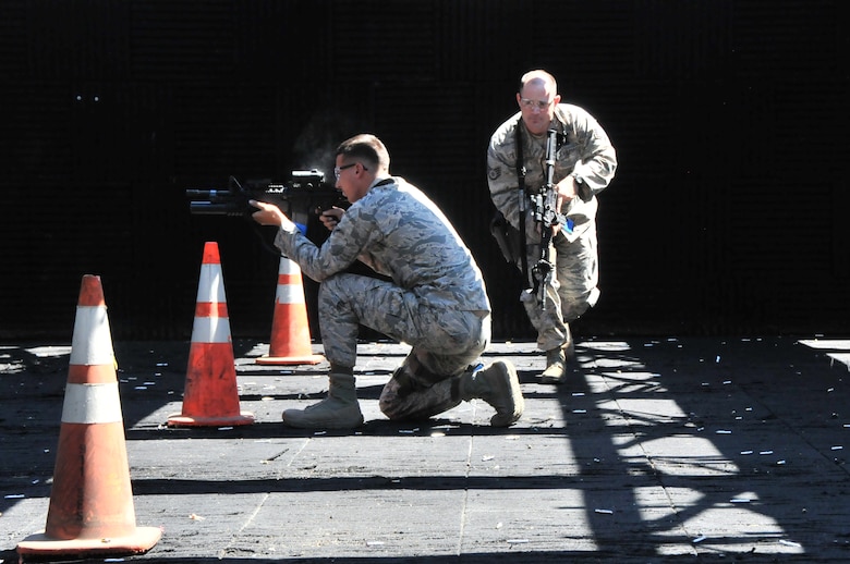 911 SFS members conduct shoot, move, communicate training > Pittsburgh ...