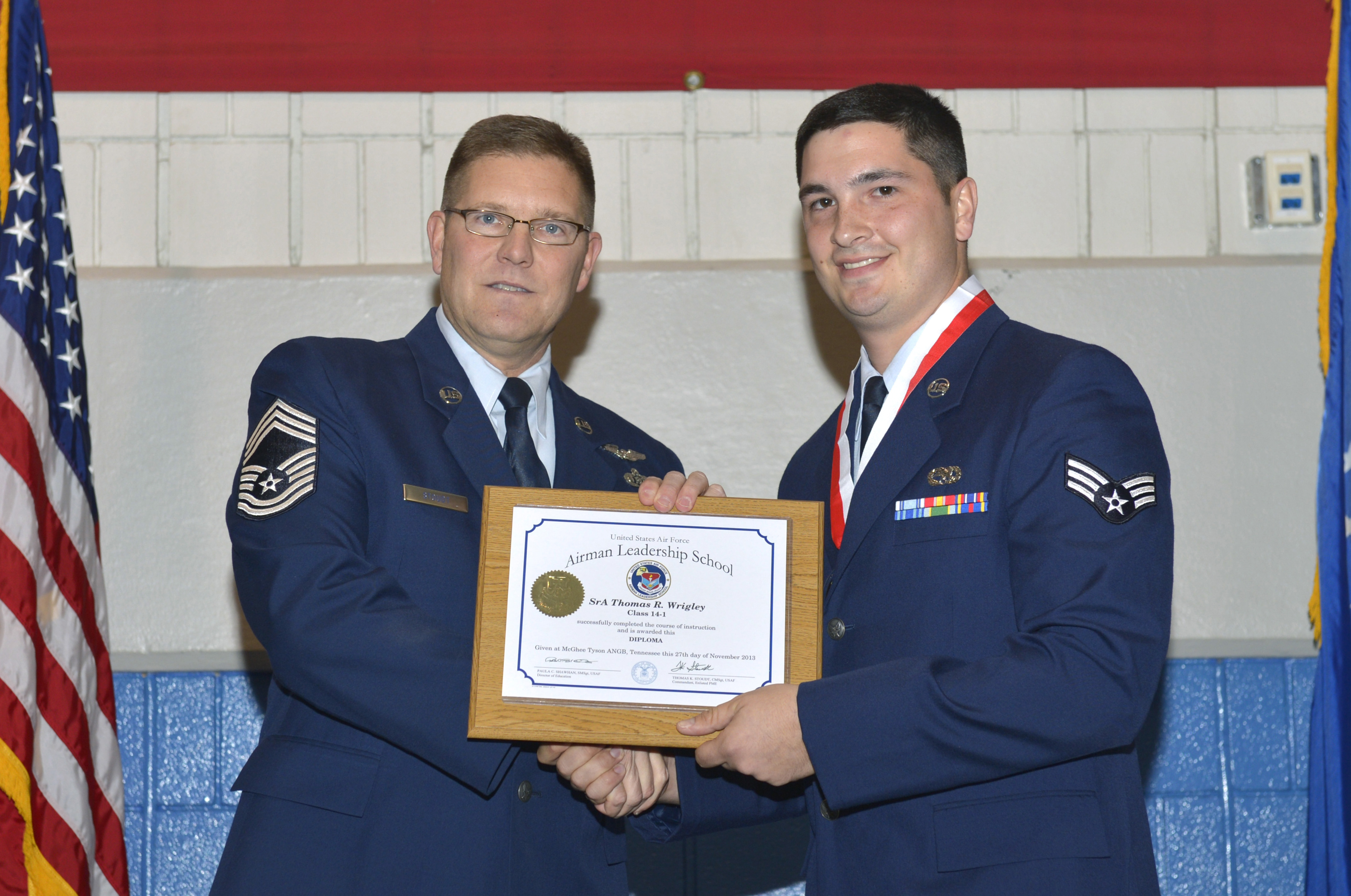 ALS Class 14-1 student receives distinguished graduate award