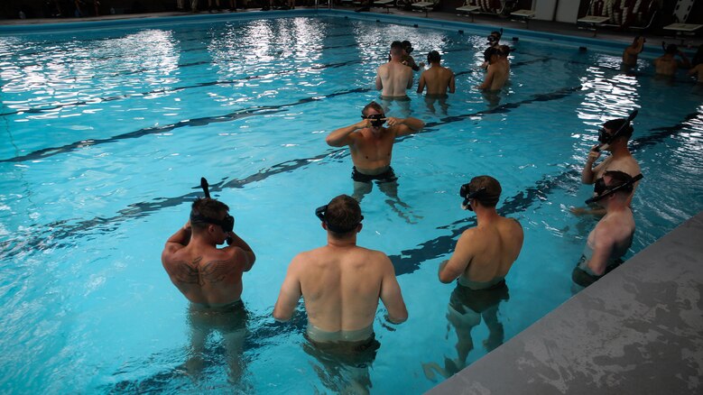 2nd Recon Bn. prepares for Marine Combatant Diver Course > The Official ...