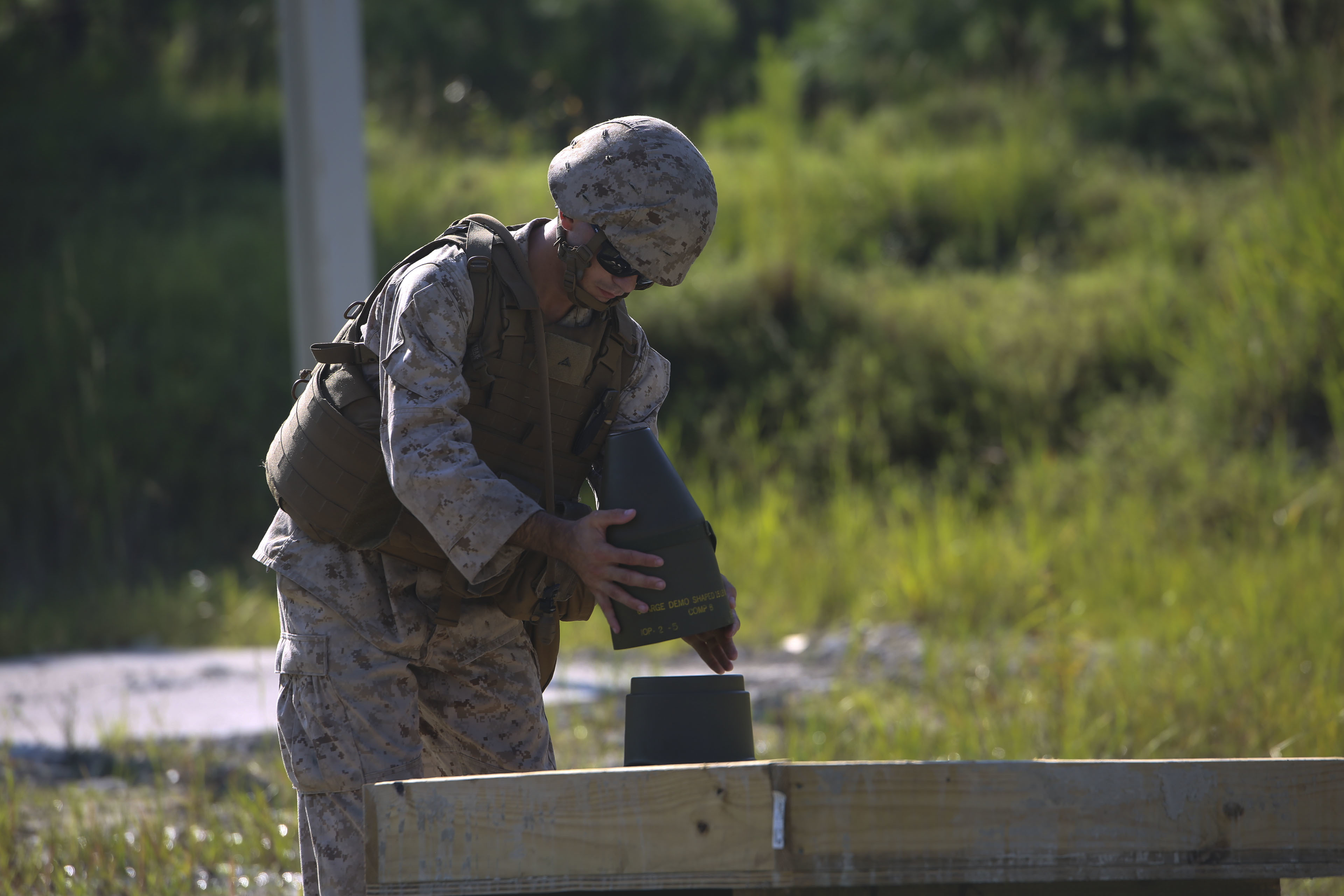 MWSS-272 clears space for landing