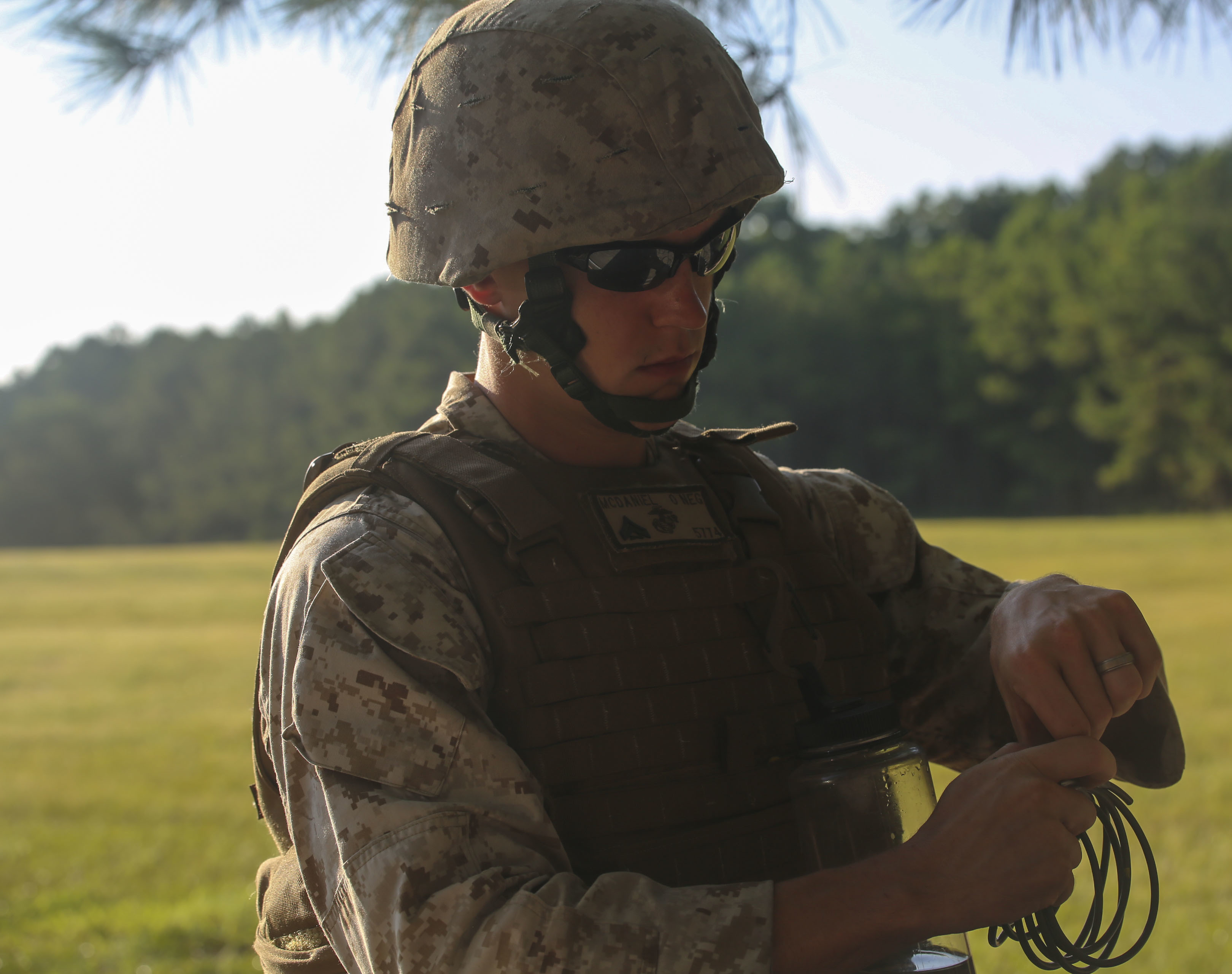 MWSS-272 clears space for landing