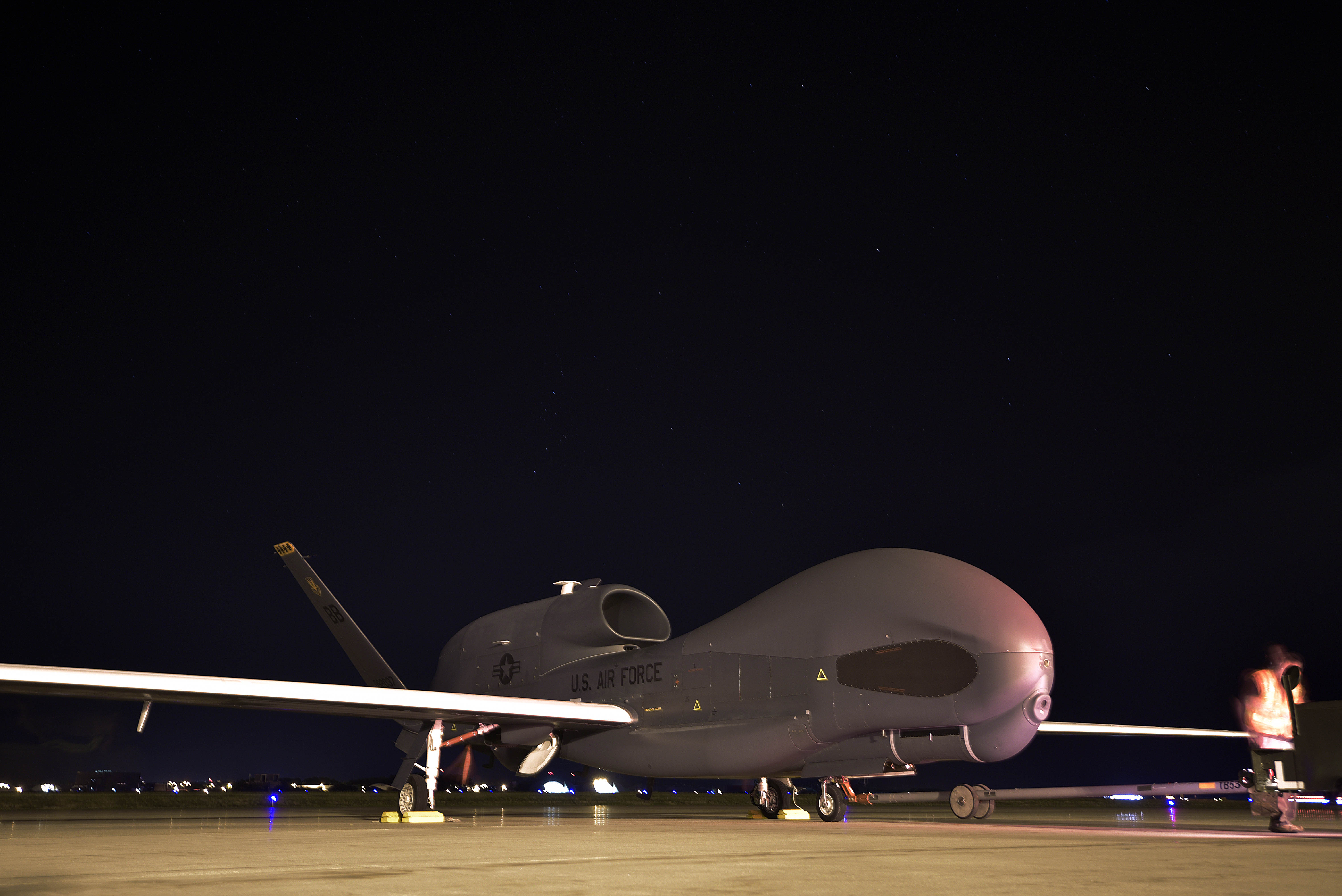 RQ-4 Global Hawk operates eyes in the sky > Misawa Air Base > Article ...