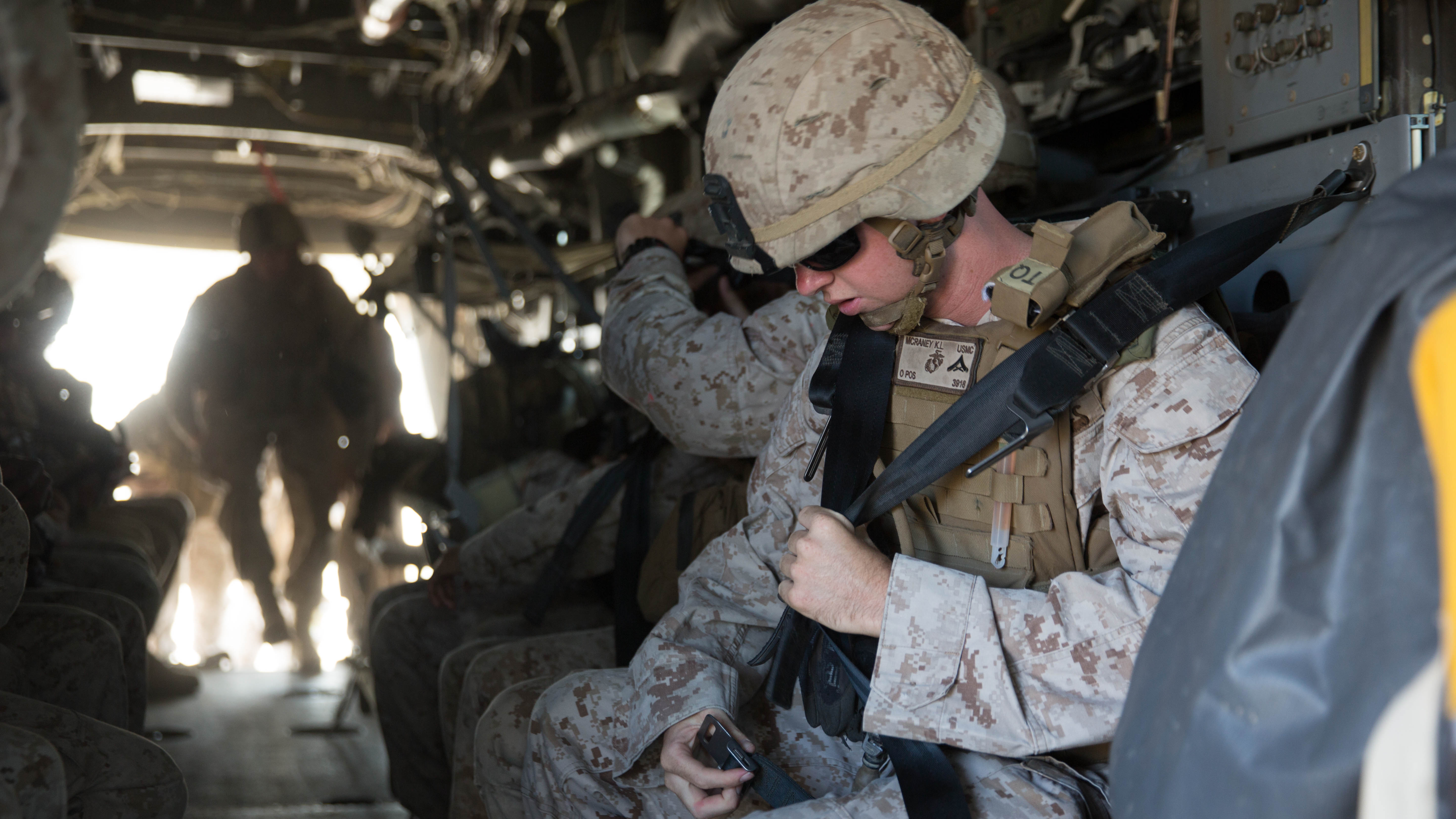 VMM-166, Infantry Marines conduct predeployment training