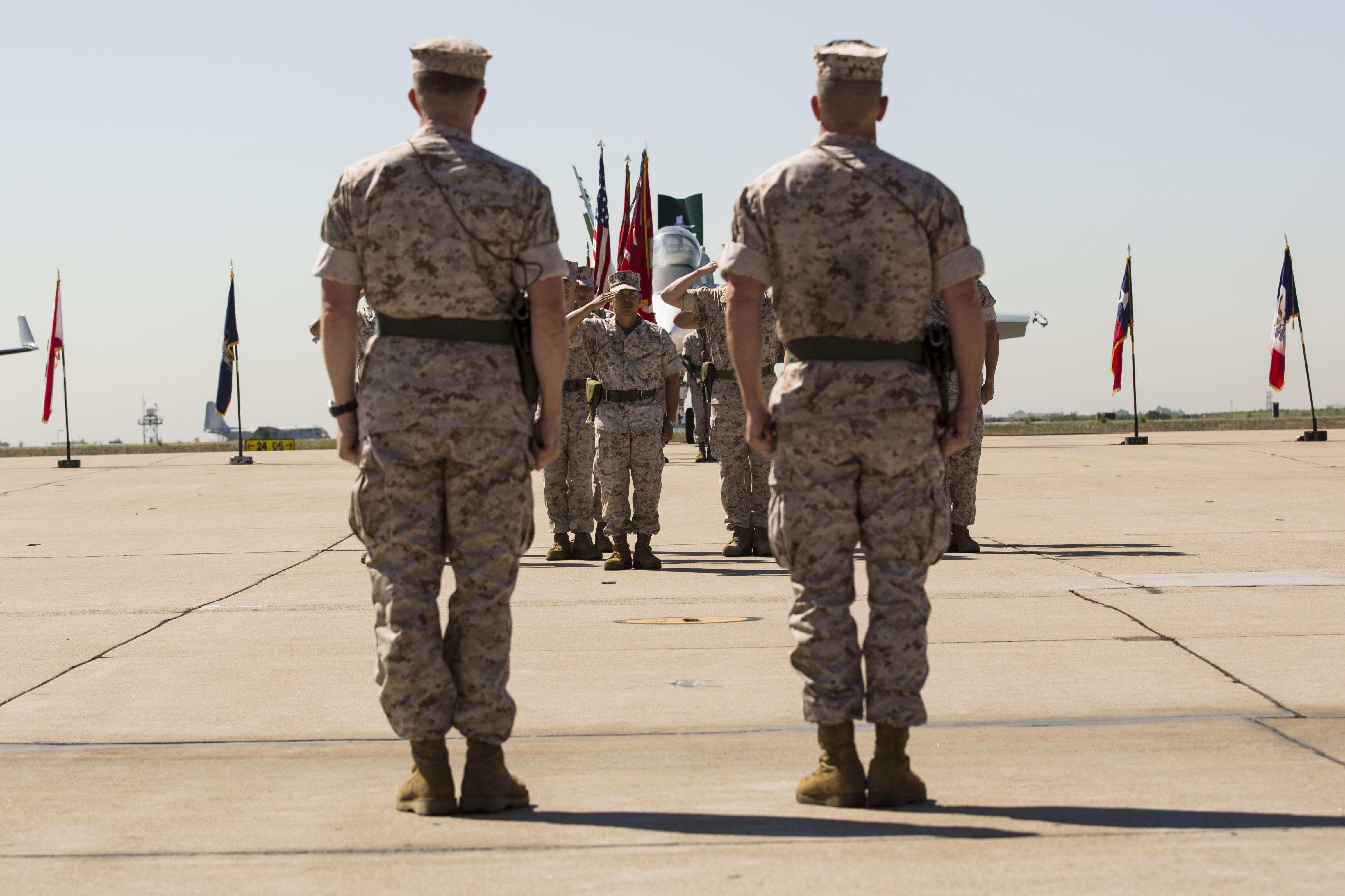 Col. Farnam relinquishes command of MCAS Miramar