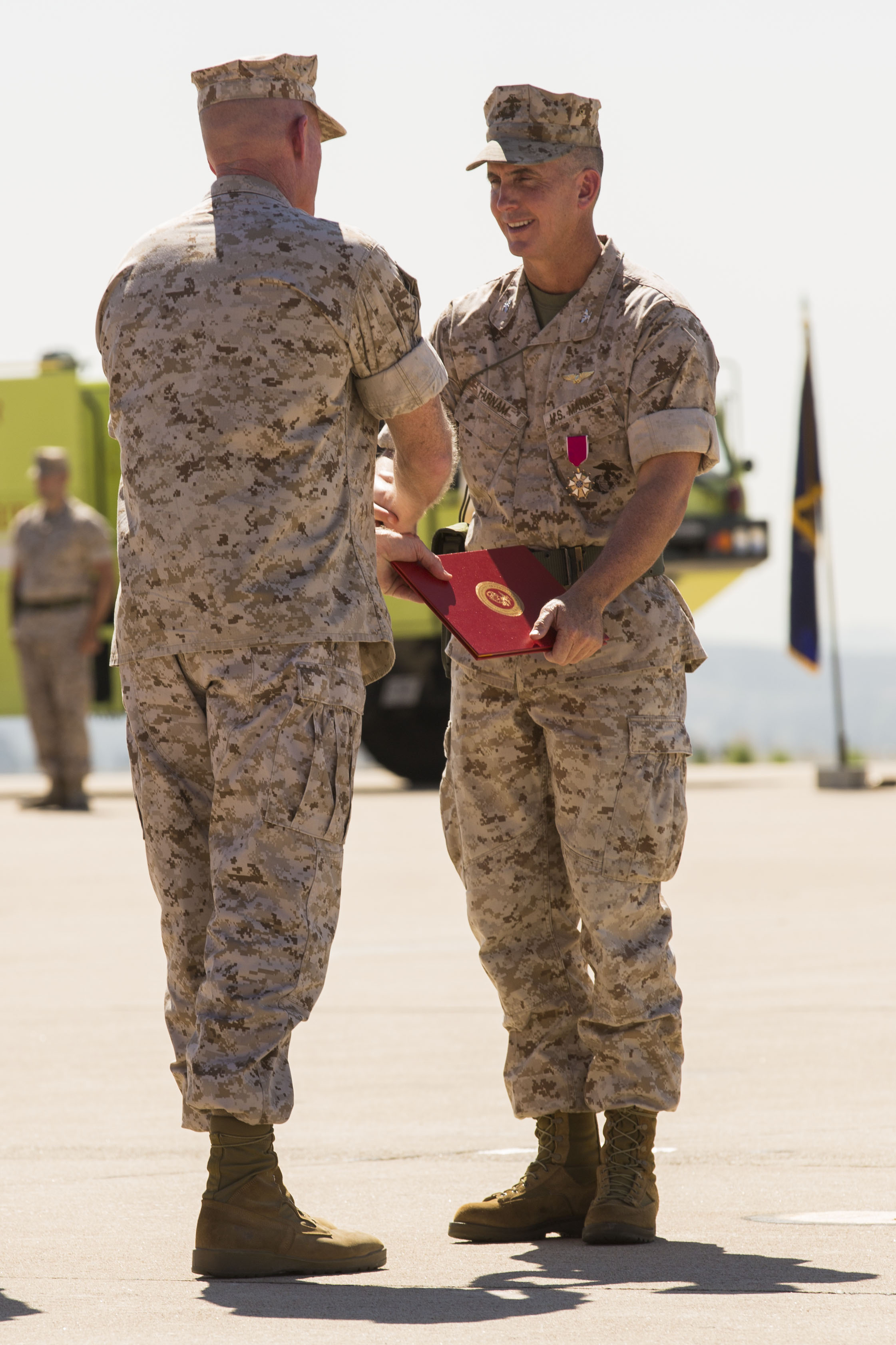 Col. Farnam relinquishes command of MCAS Miramar