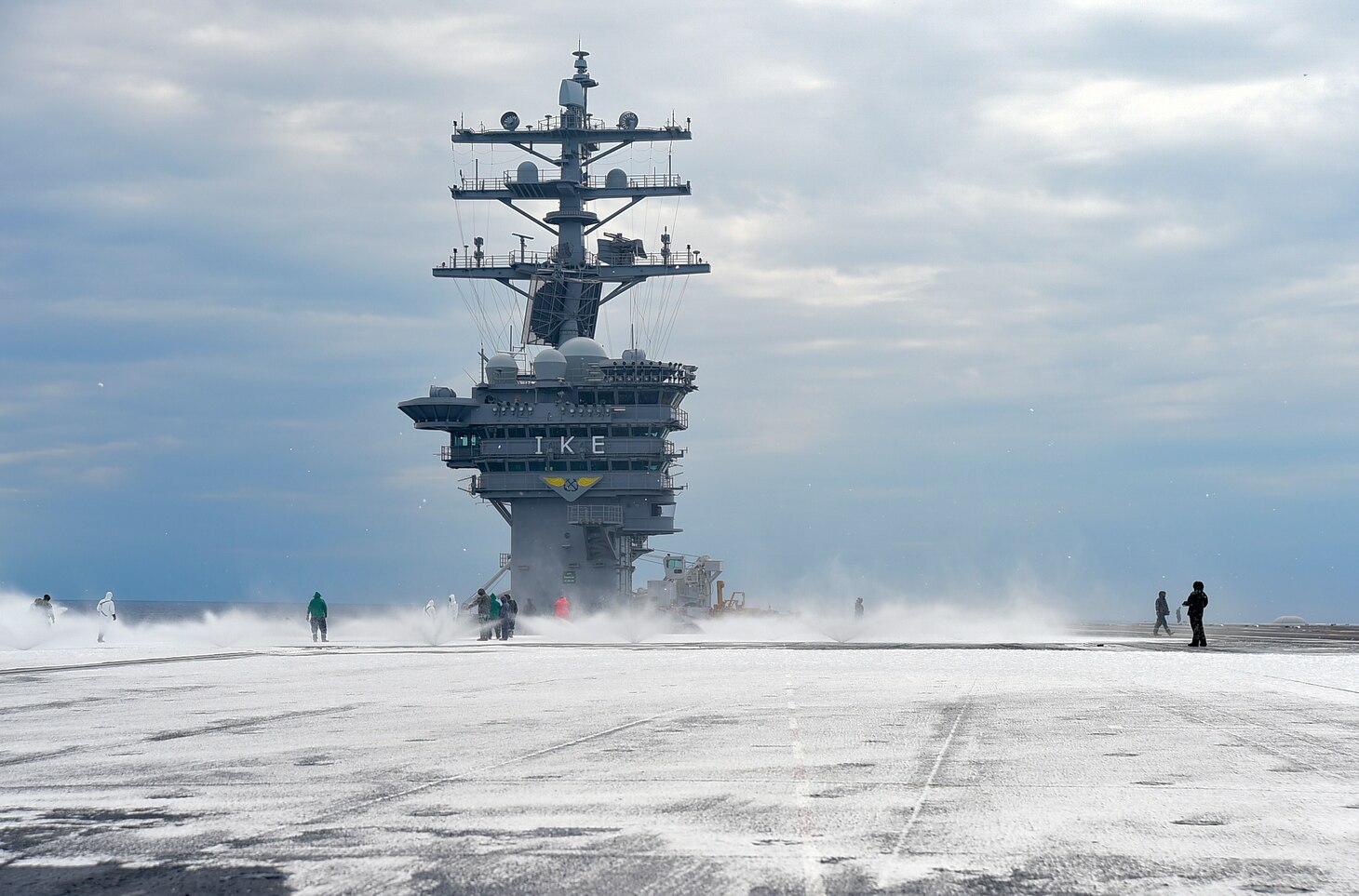 Ike's Junior Sailors Go to Sea for First Time > United States Navy ...