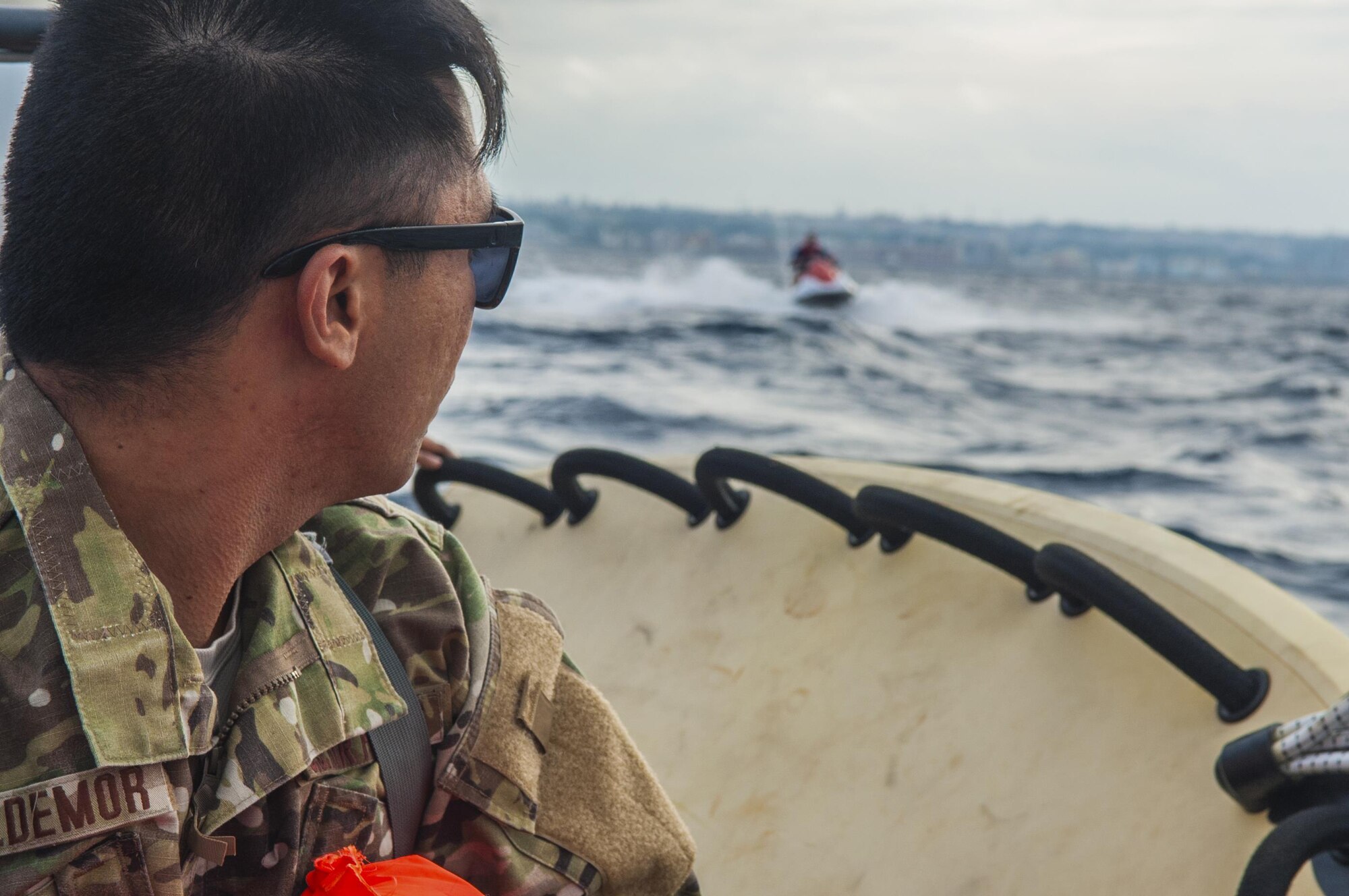 353rd SOSS SERE conducts water survival training > 353d Special ...
