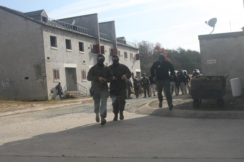 Marines train for active shooter scenario > Marine Corps Base Quantico ...