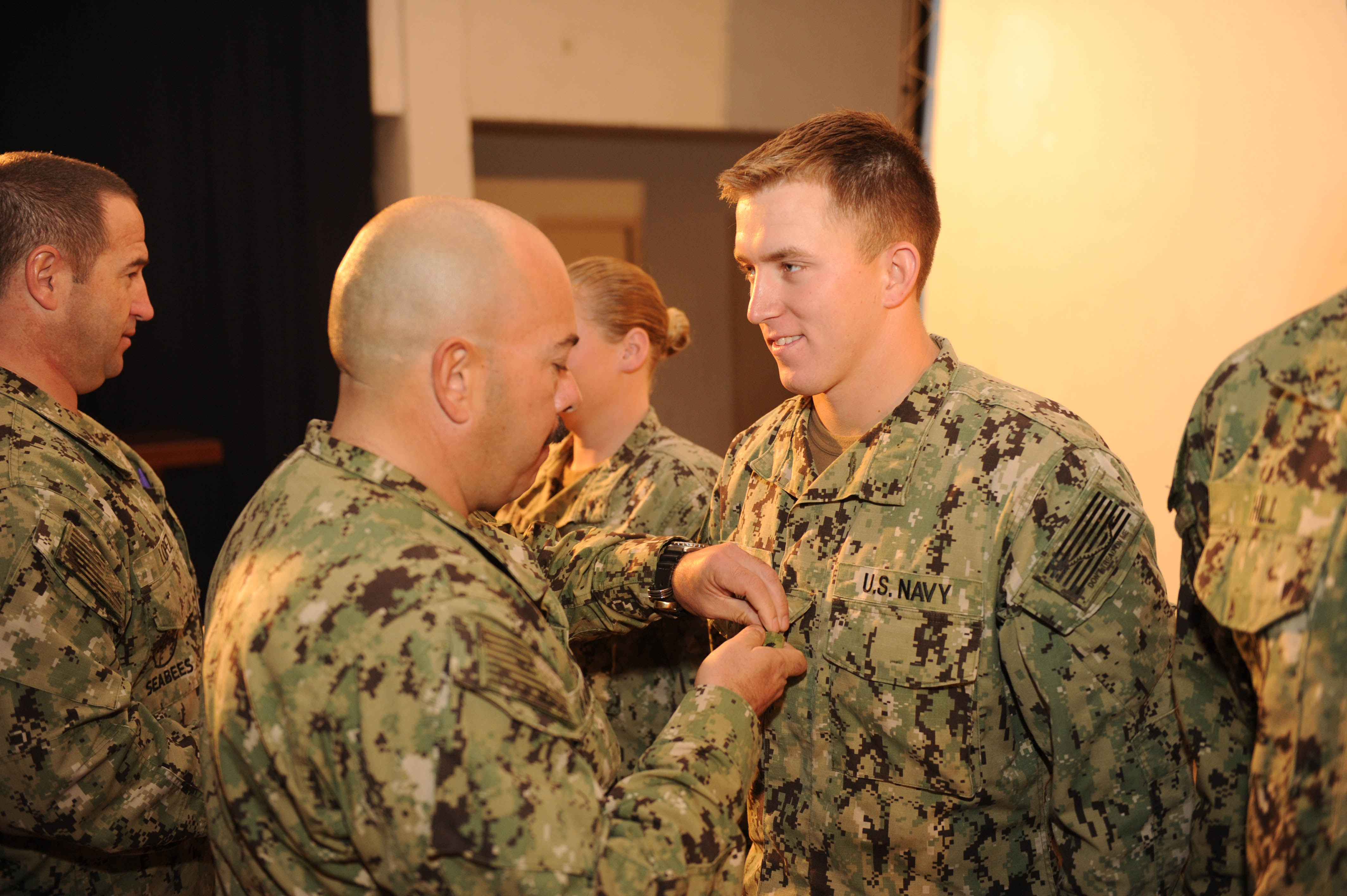 151201-N-SD965-092 ROTA, Spain (Dec. 1, 2015) From the right ...