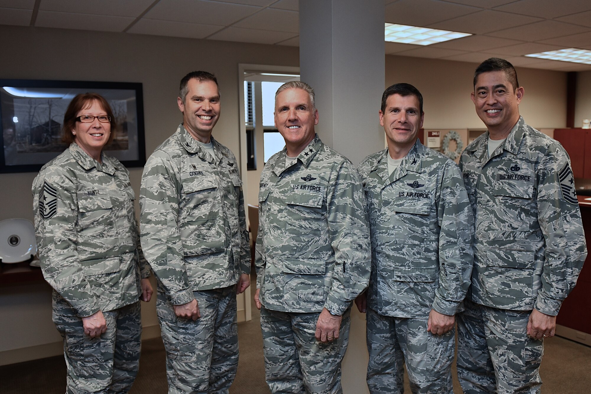 Leadership summit brings former 932nd Airlift Wing commanders together ...