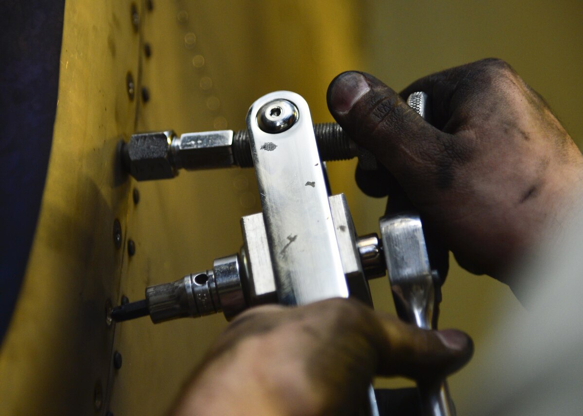 ISO dock keeps C-5 fleet in check > Air Mobility Command > Article Display