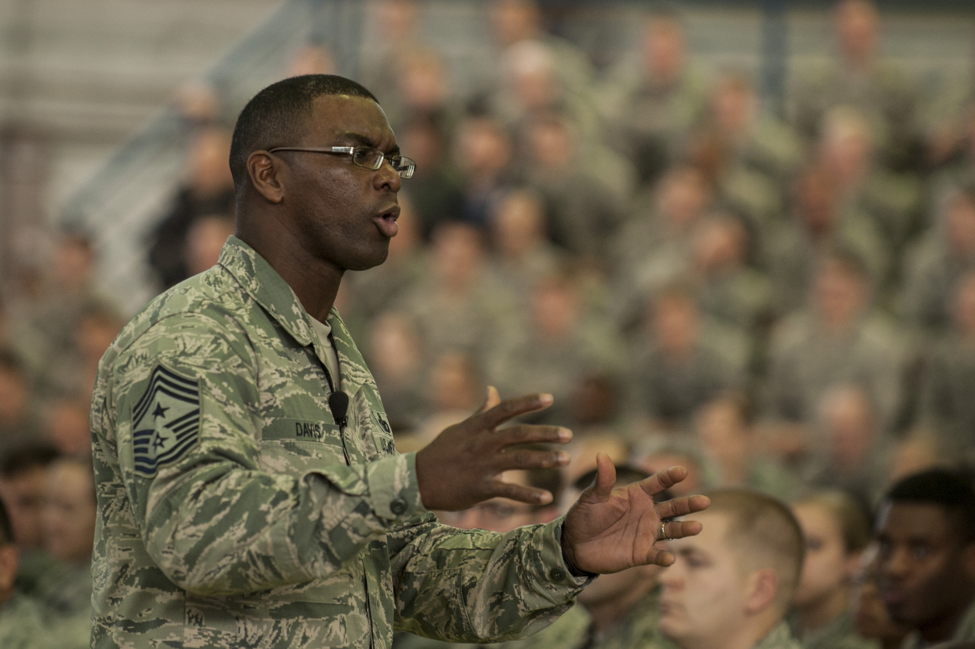 USAFE commander and command chief speak to Spangdahlem Airmen