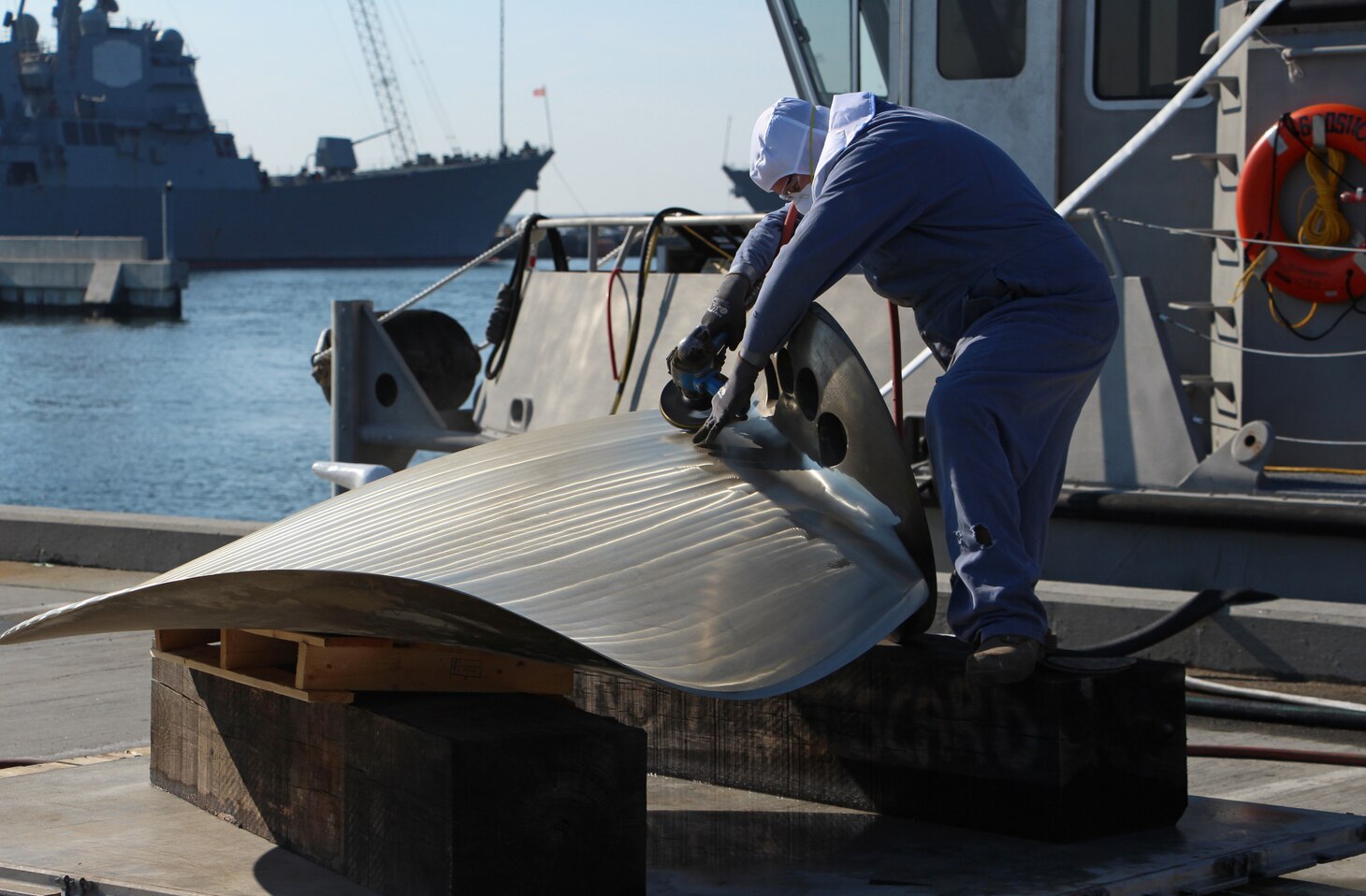MARMC Divers Perform Emergent USS San Jacinto Blade Change Outs ...