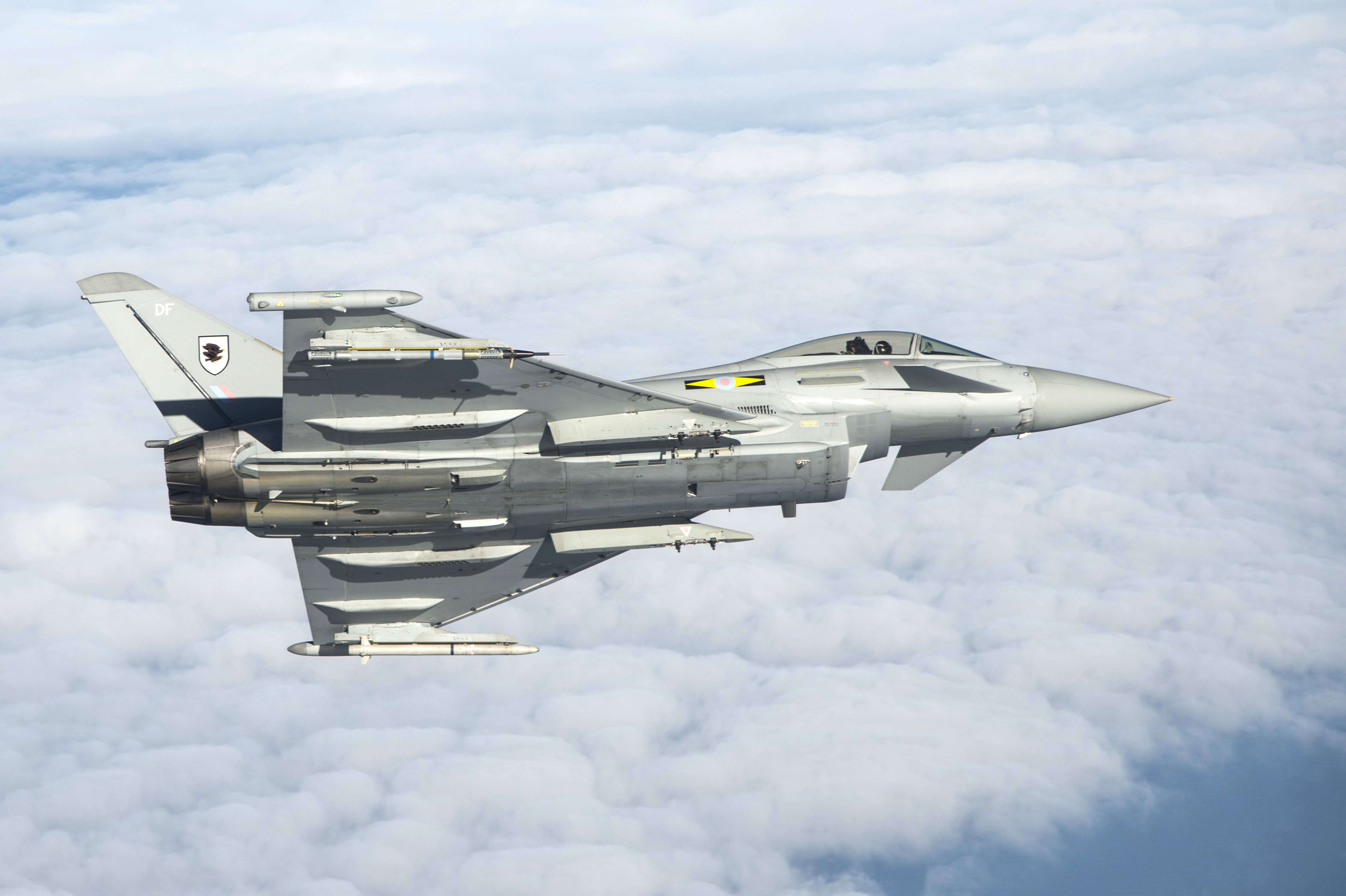 Mid-air might: USAF, RAF, FrAF train during Trilateral Exercise > Joint ...