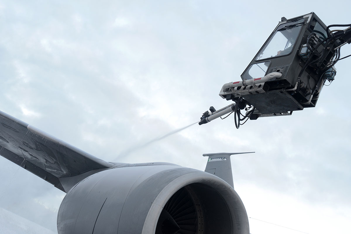 Aircraft with a cold shoulder > Joint Base Elmendorf-Richardson > News