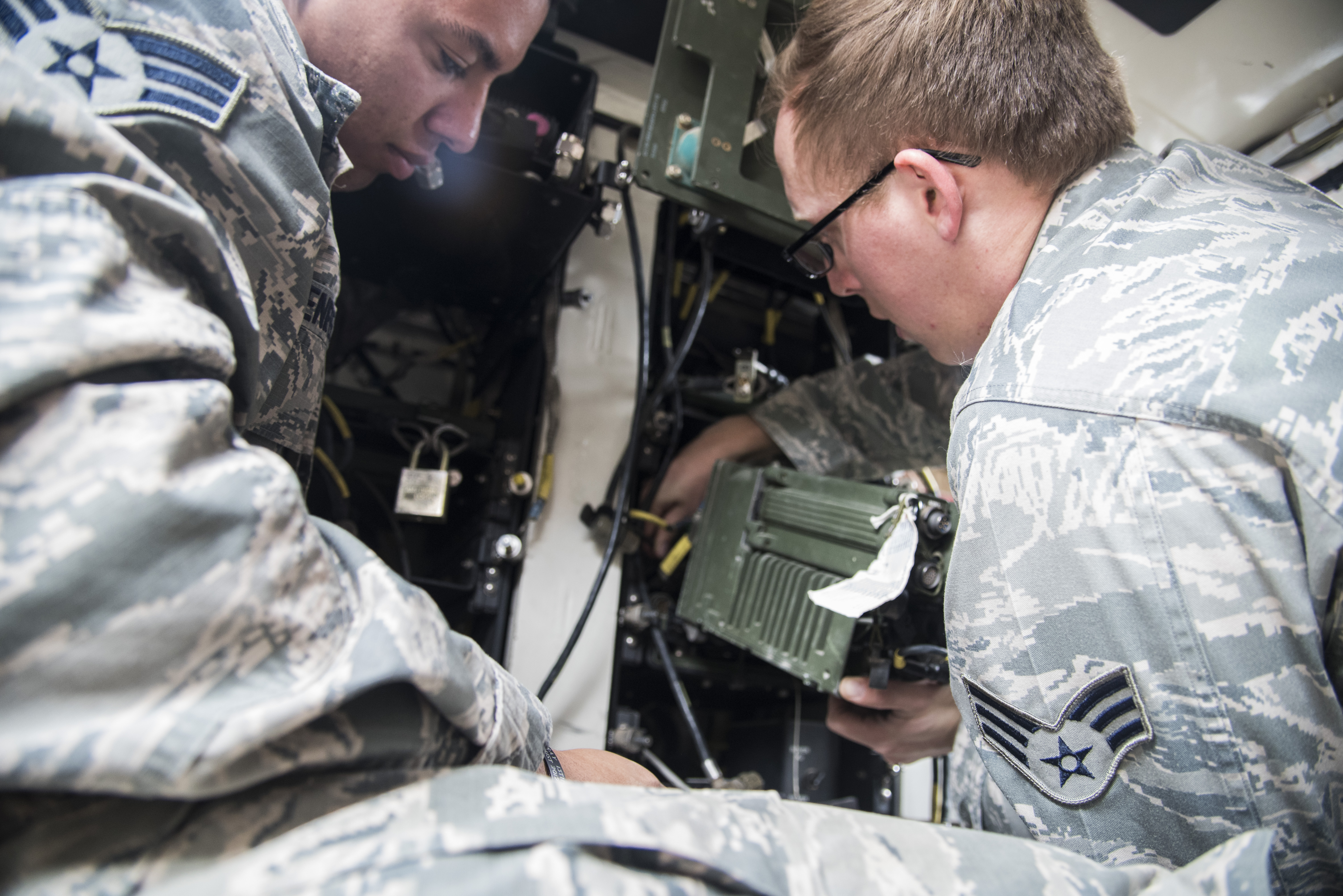 Tactical Air Control Party: Blending Blue and Green > Peterson and ...