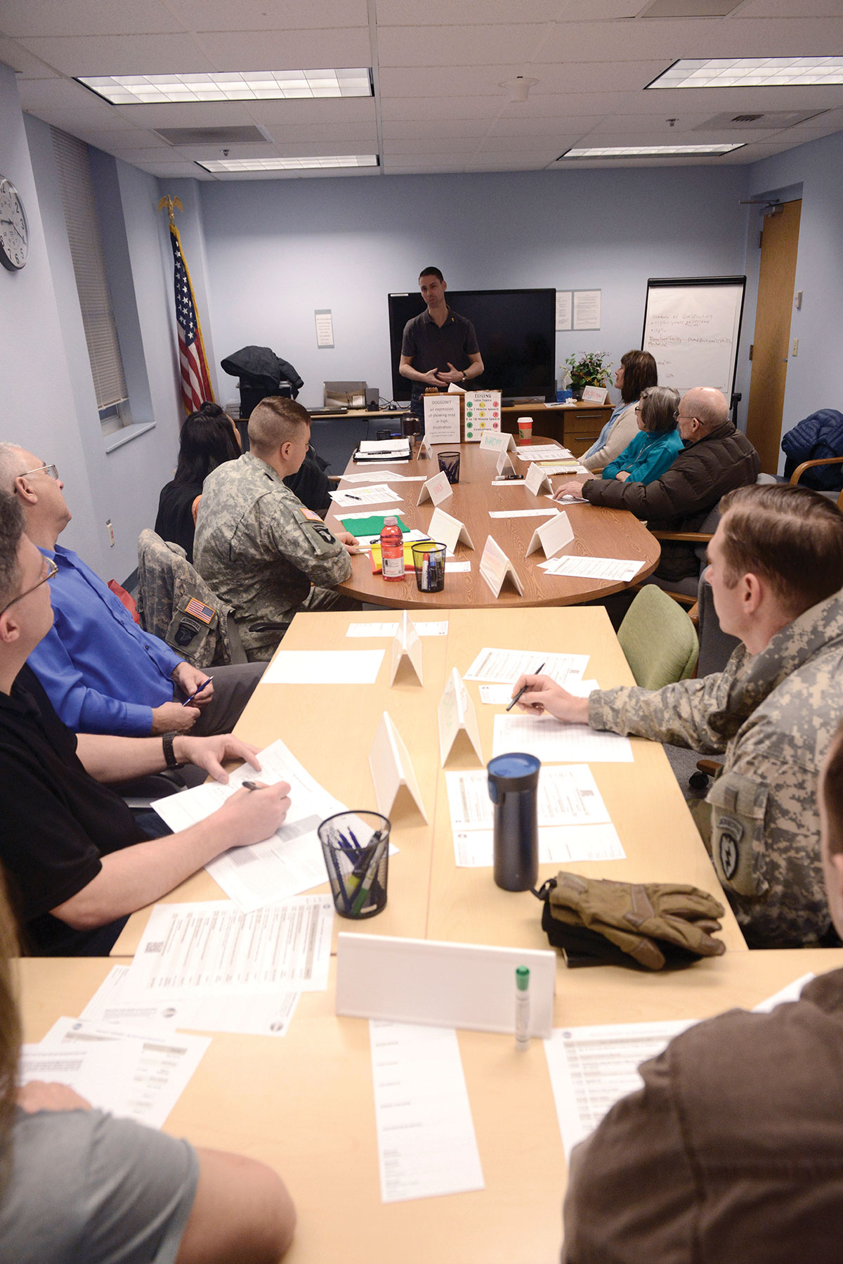 Transitioning Soldiers learn skills through Toastmasters > Joint Base ...