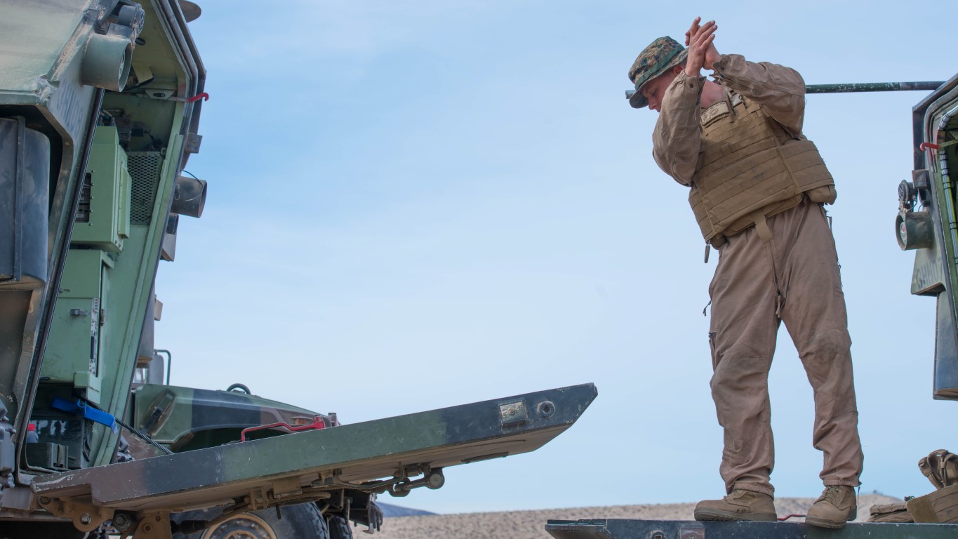 3rd Assault Amphibian Battalion supports 1st Tanks during Exercise ...