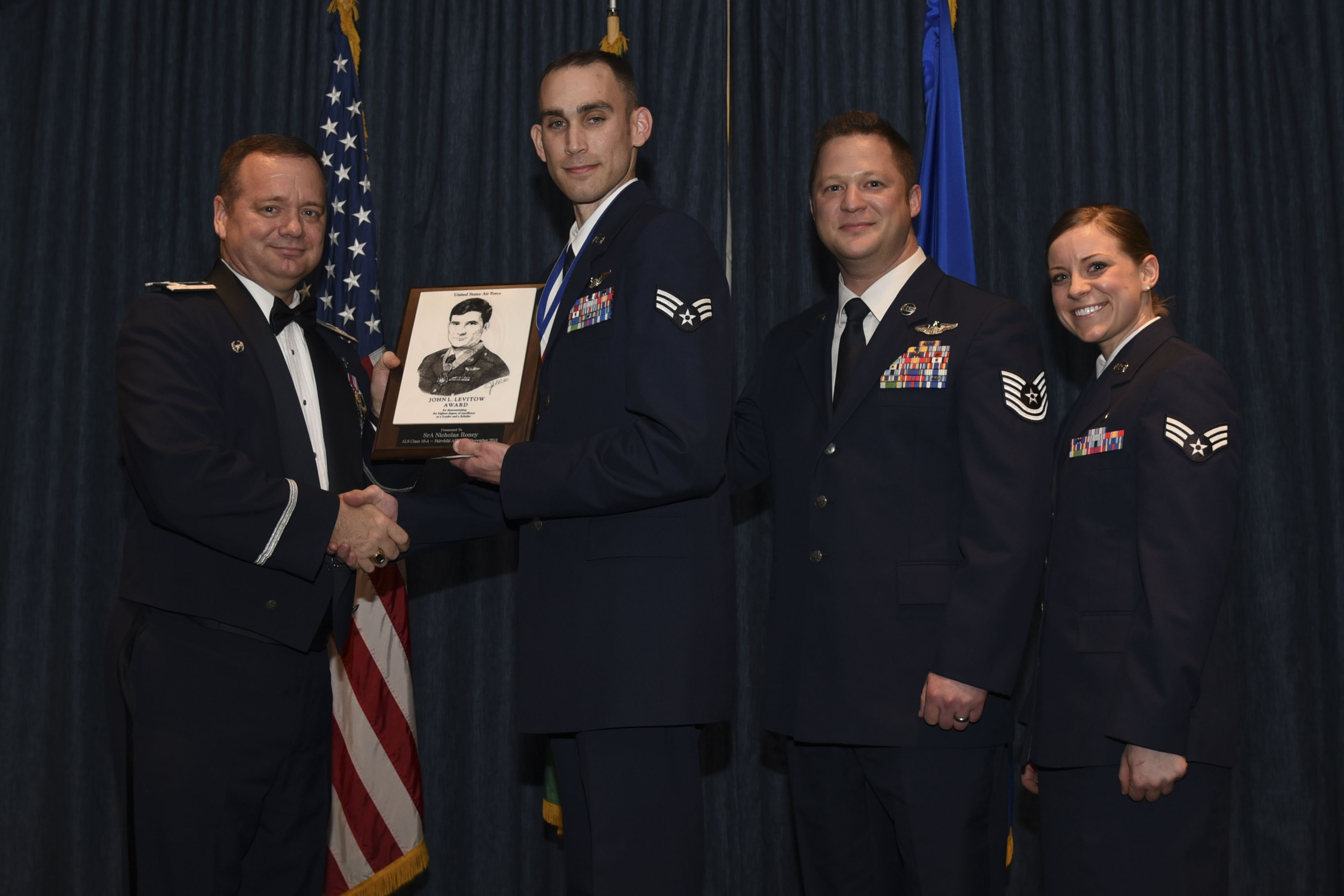 Distinguished Honor Graudates of ALS FLT 16A > Fairchild Air Force Base ...