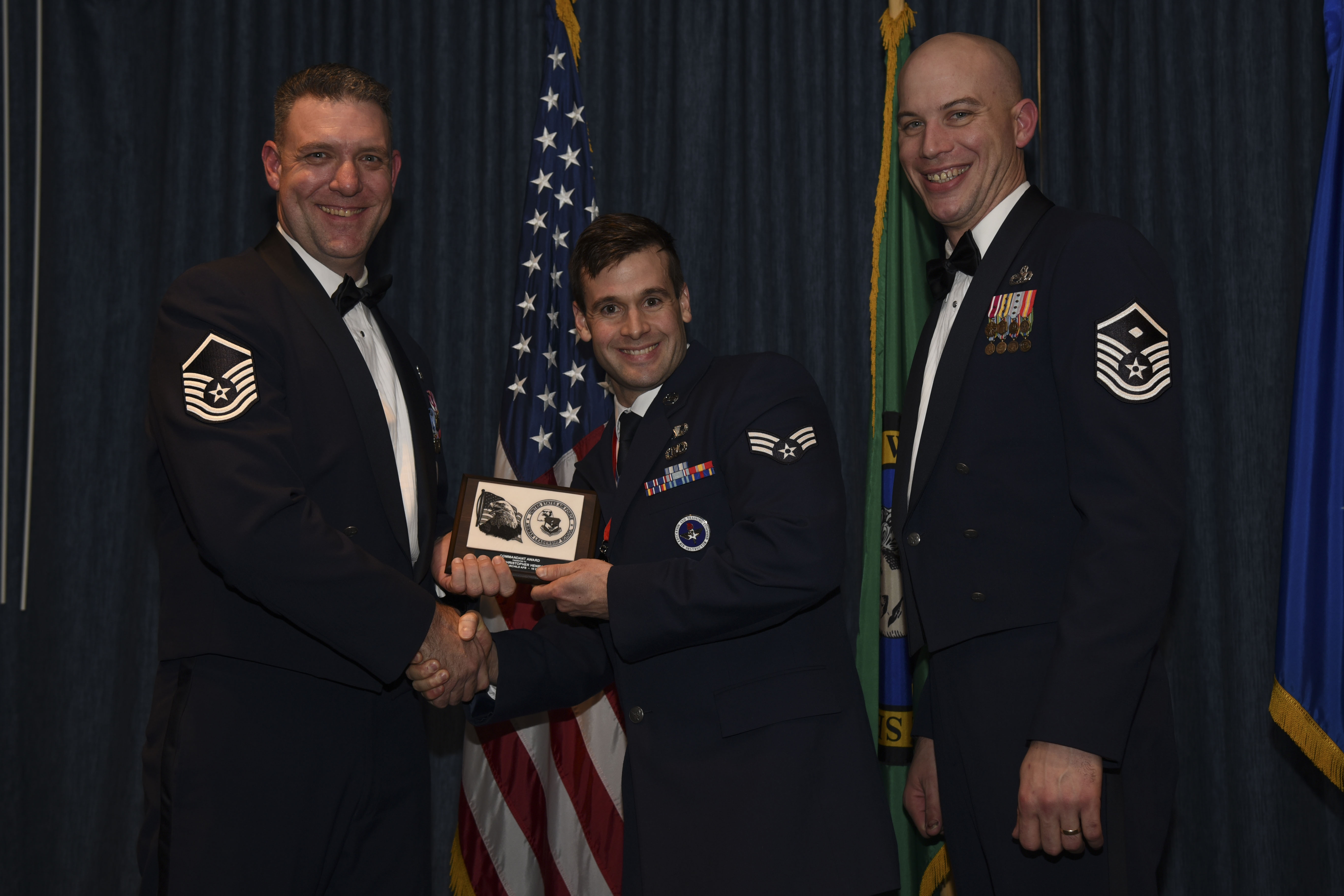 Distinguished Honor Graudates of ALS FLT 16A > Fairchild Air Force Base ...