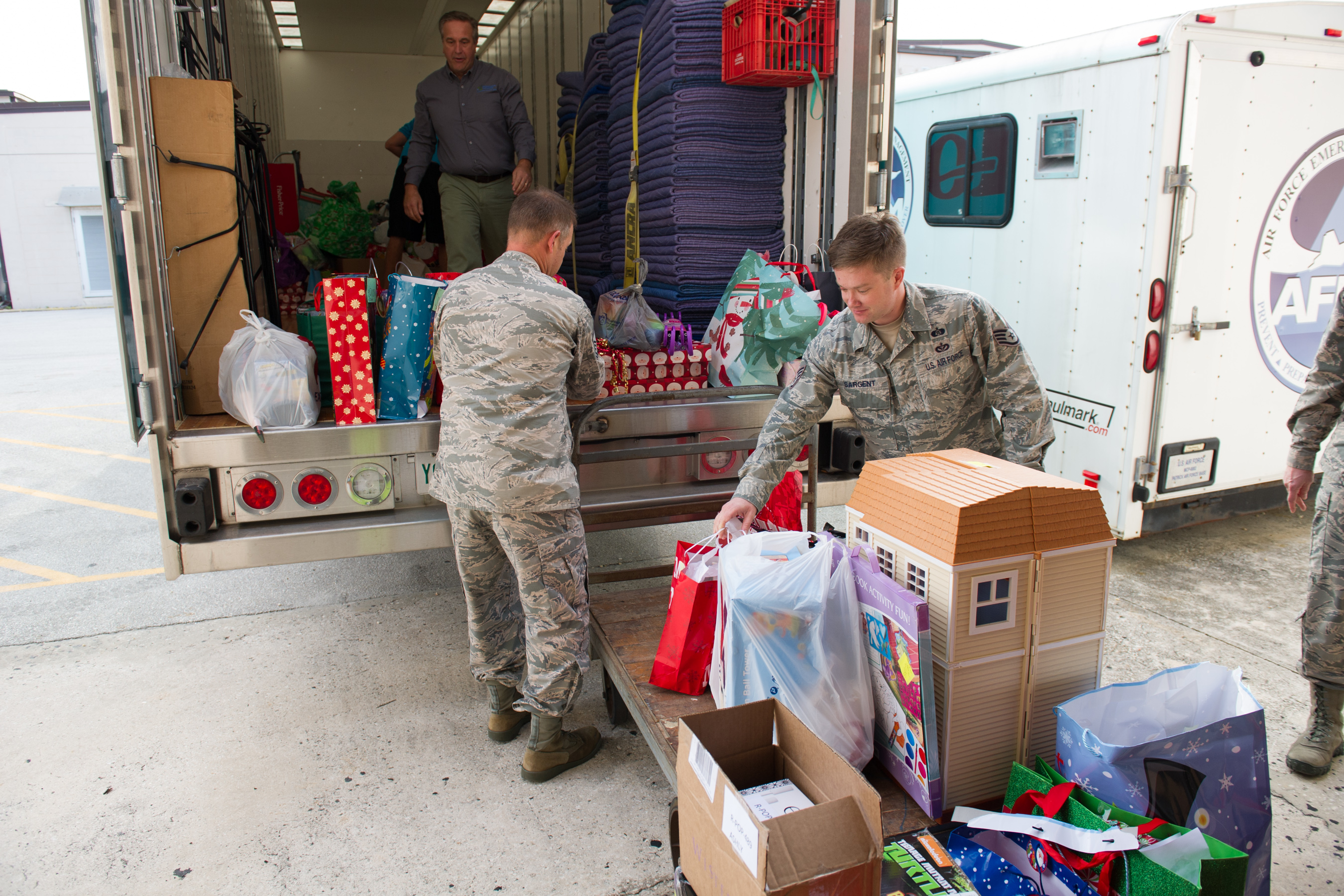 PAFB ‘elves’ make a difference > Space Launch Delta 45 > Display