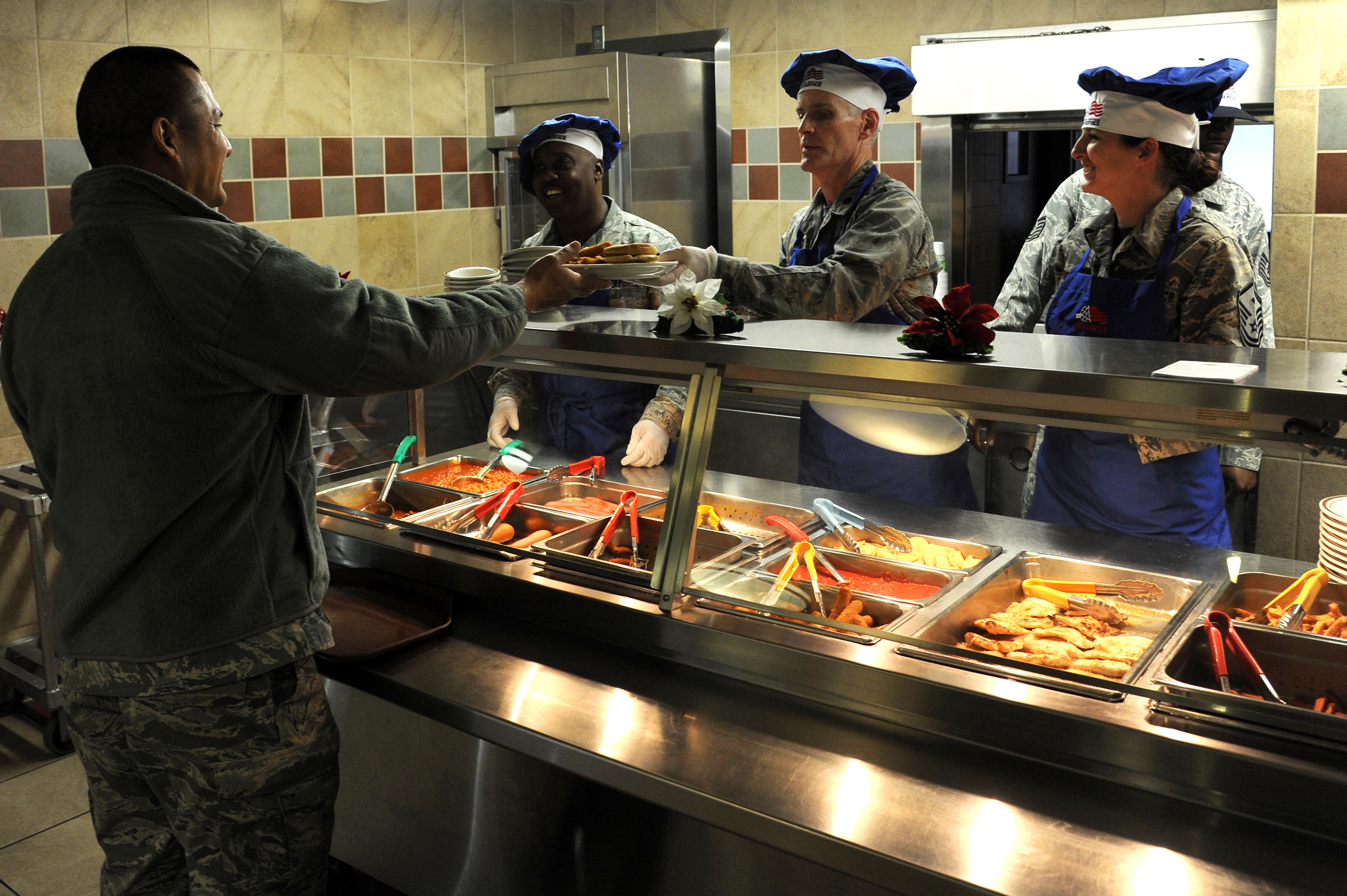 Senior leaders serve up holiday meal > 302nd Airlift Wing > Article Display