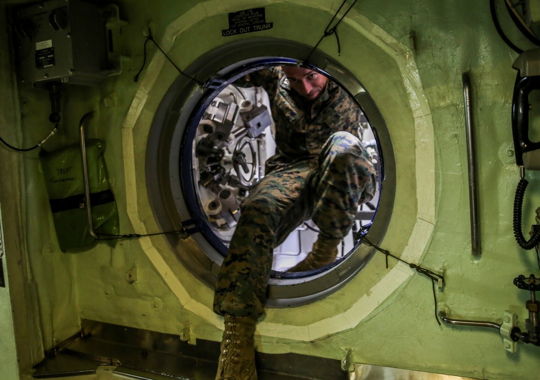 Recon Locks Out Under the Sea