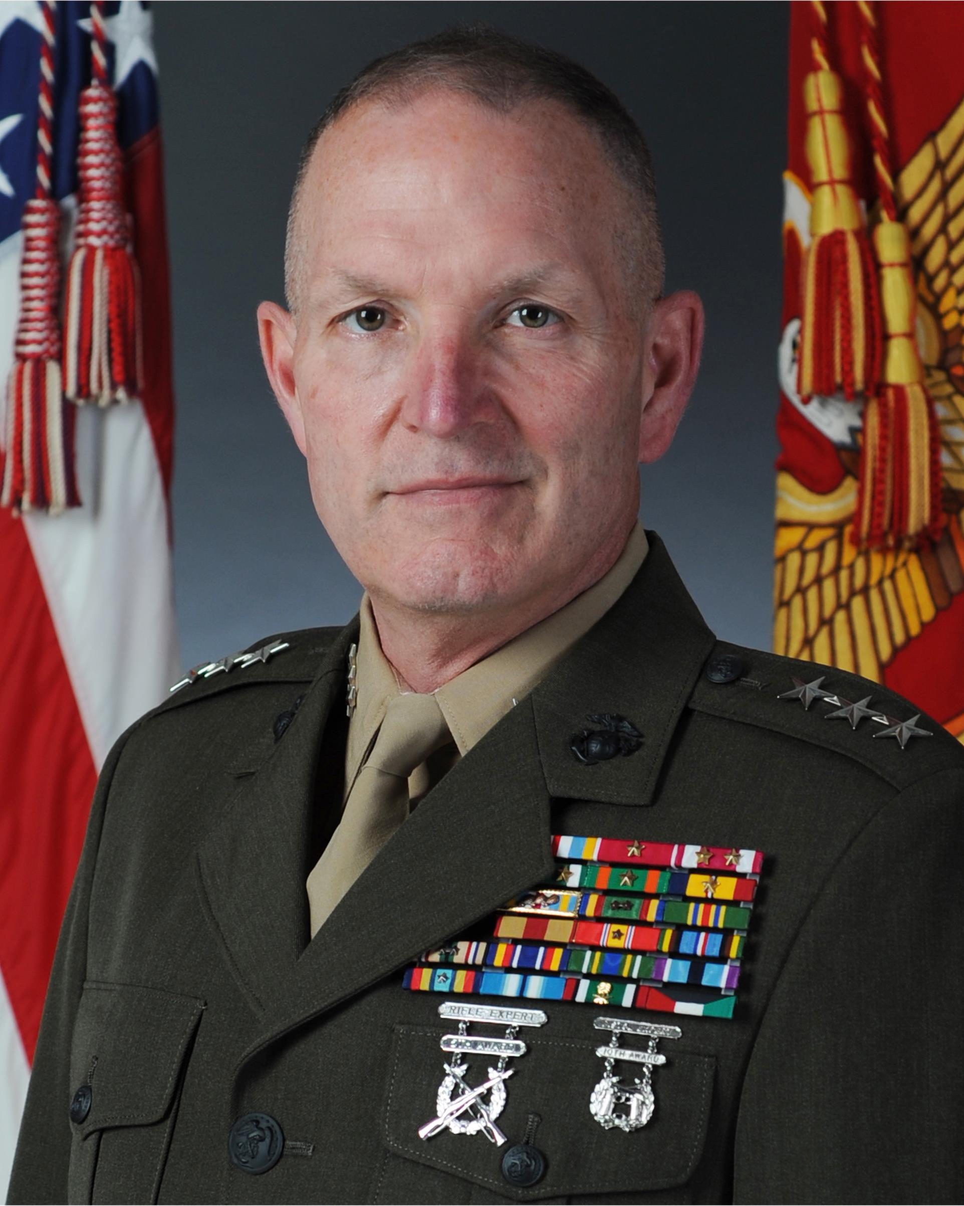 Brig. Gen. Paul Kennedy assumes command of MCRC > Marine Corps Base ...
