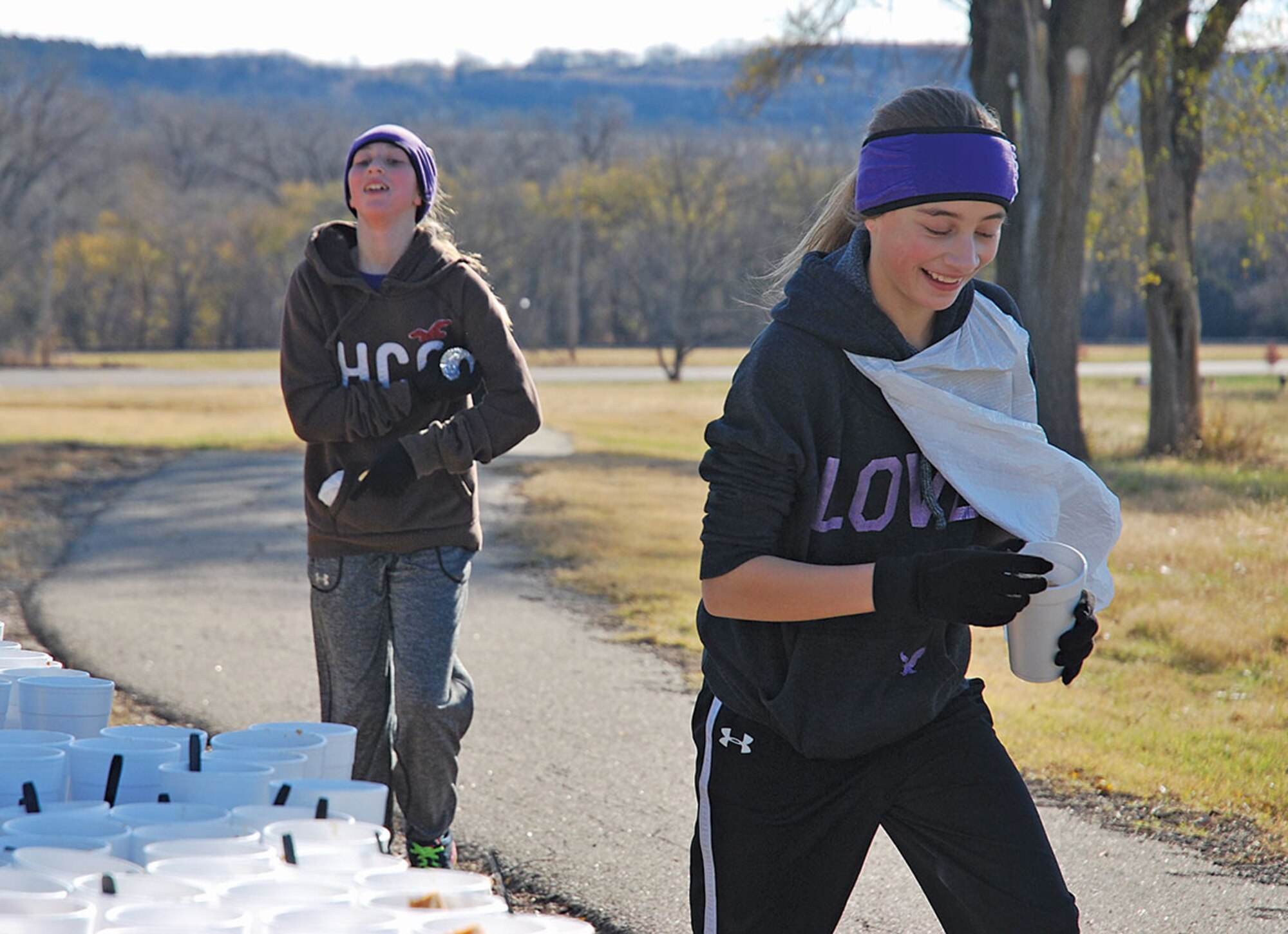 Gobble Wobble warms brisk fall day > Air Force > Display