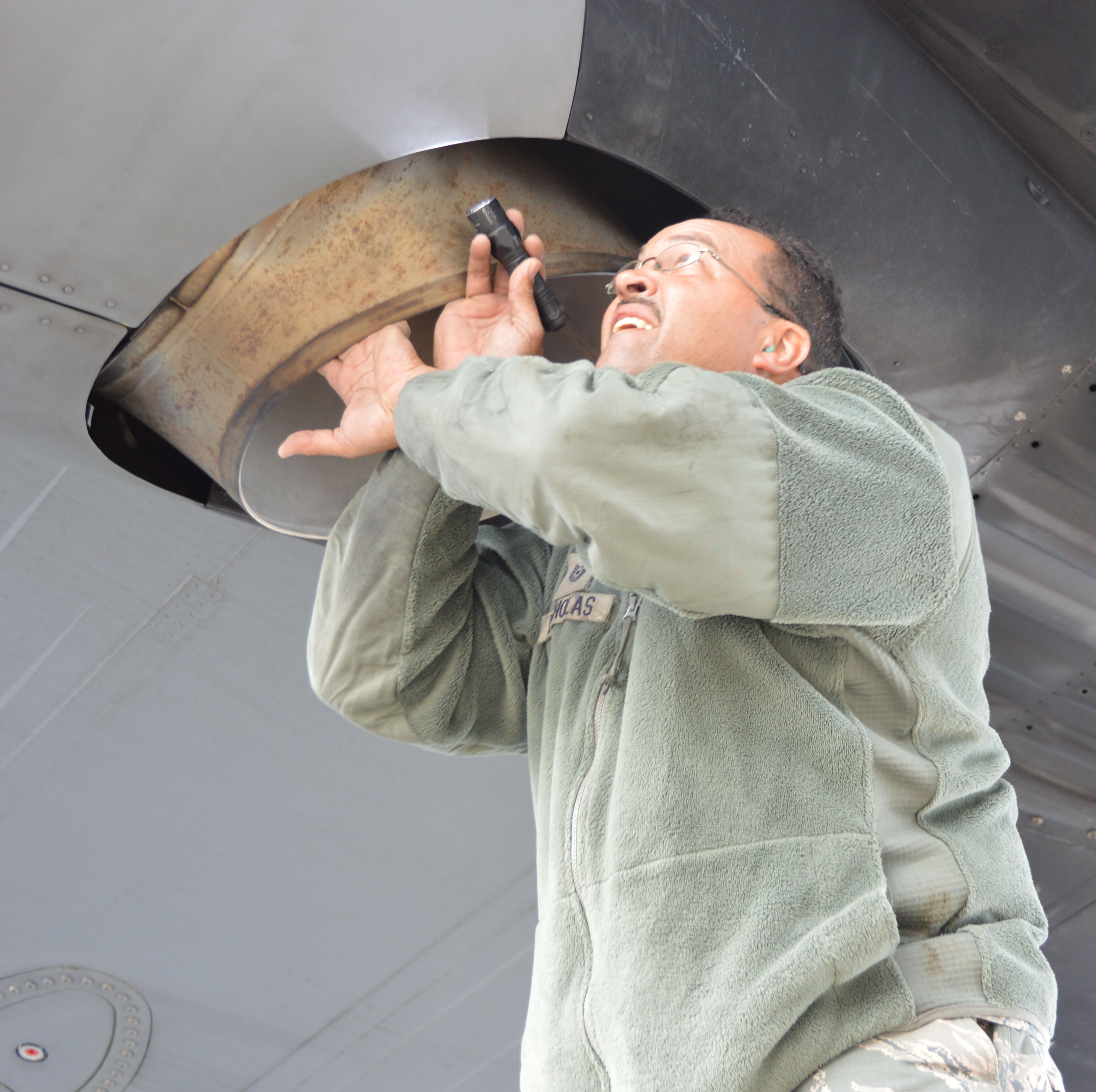 Hurricane Hunter visits Tyndall > CONR-1AF (AFNORTH & AFSPACE ...