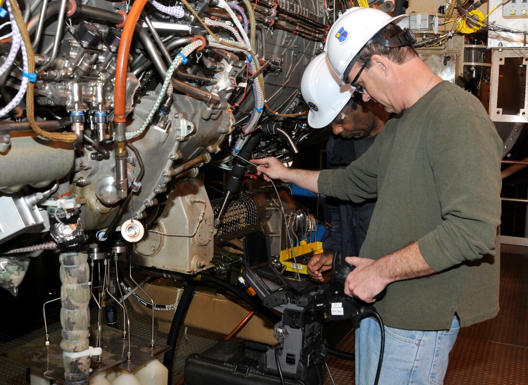 F135 test demonstrates success of AEDC workshare initiative