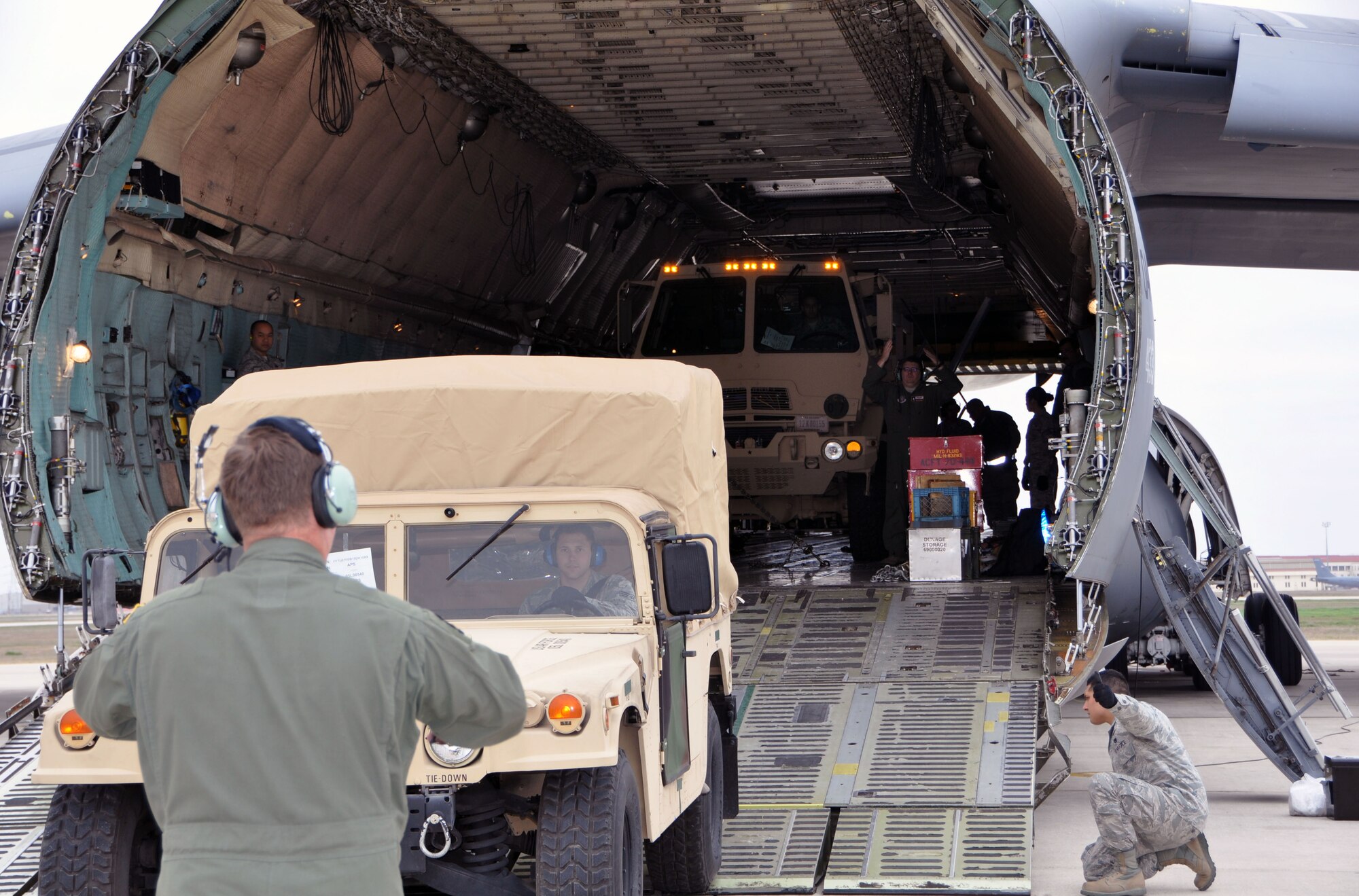 Wing conducts inaugural Operation Alamo Stampede mobility competition ...