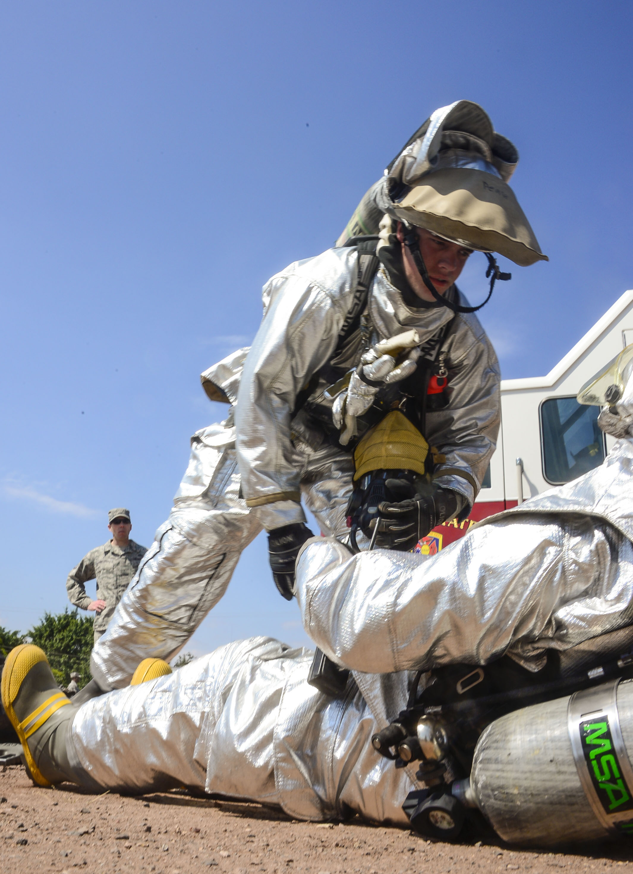 Firefighters take on HAZMAT training > Joint Task Force-Bravo > News