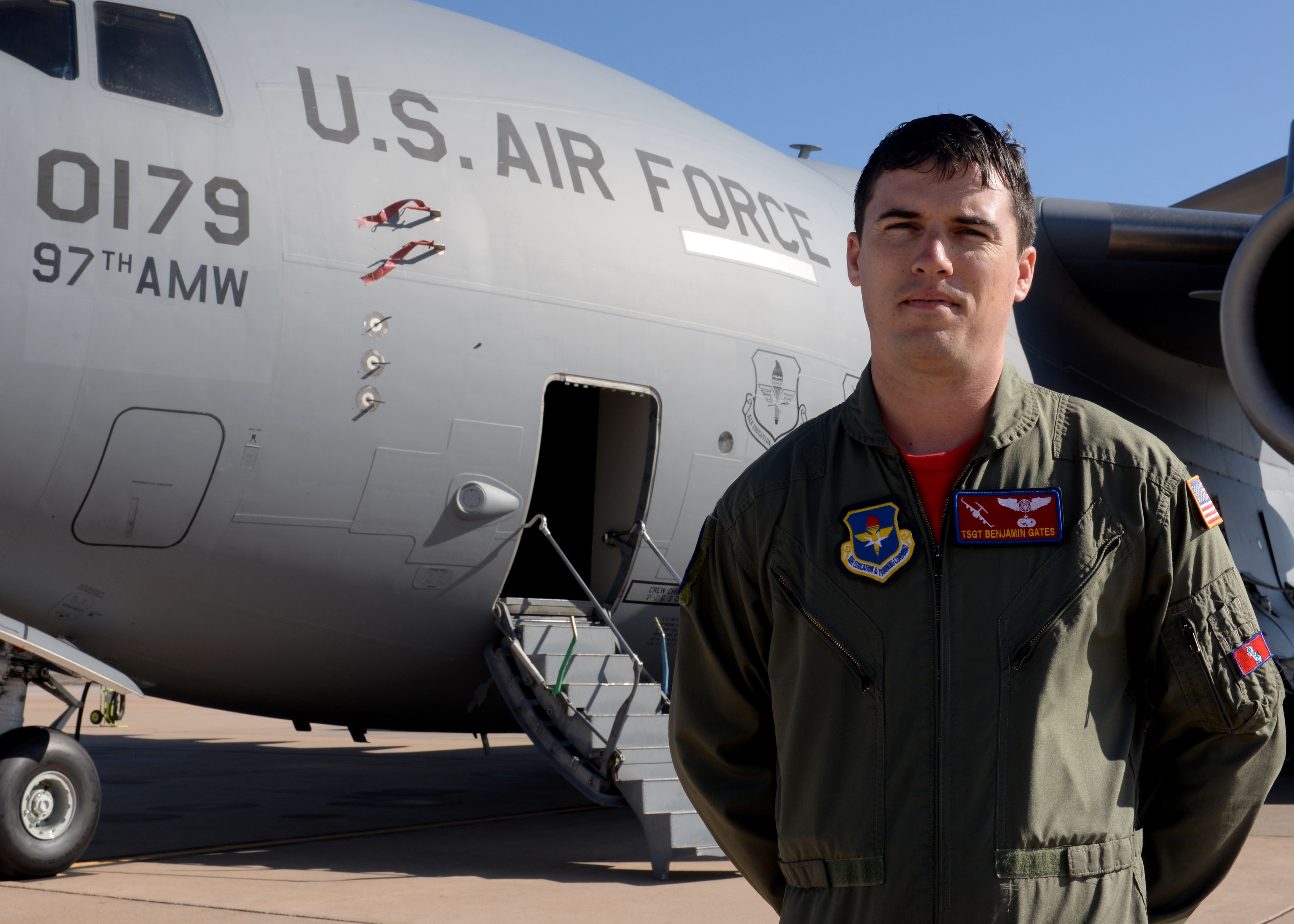 Altus Airman recognized for rescuing drowning victims > Altus Air Force ...