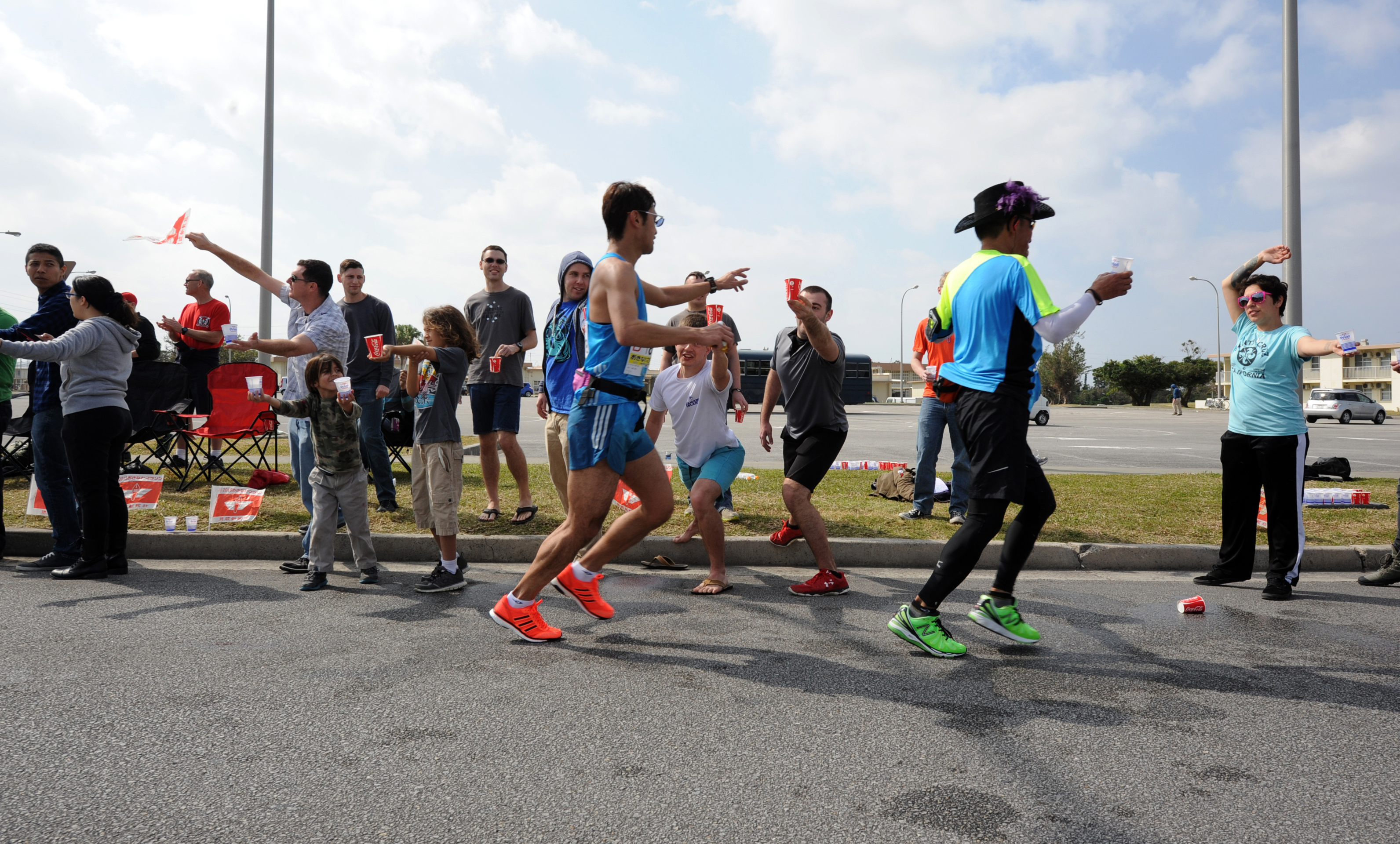 Kadena opens gates for 2015 Okinawa Marathon > Pacific Air Forces ...
