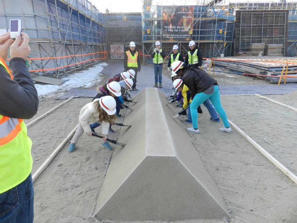 Osan AB Pioneers to the 21st Century > Osan Air Base > Article Display