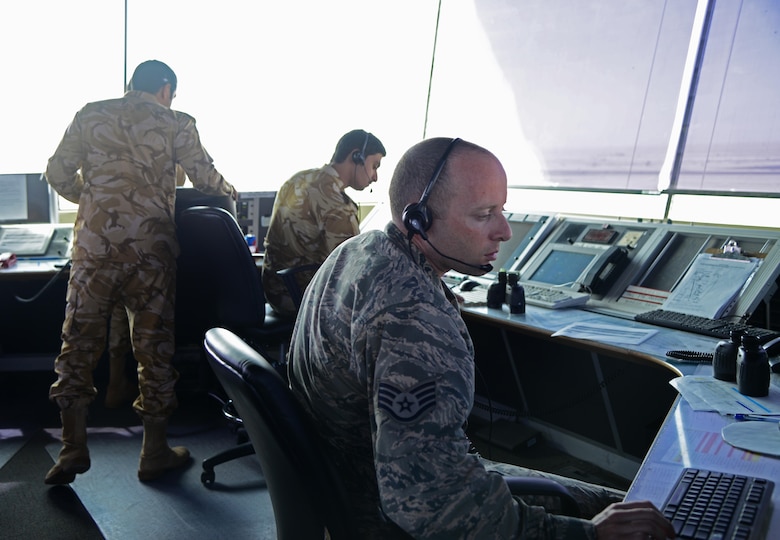 U.S., Qatari air traffic controllers manage CENTCOM’s busiest airfield ...