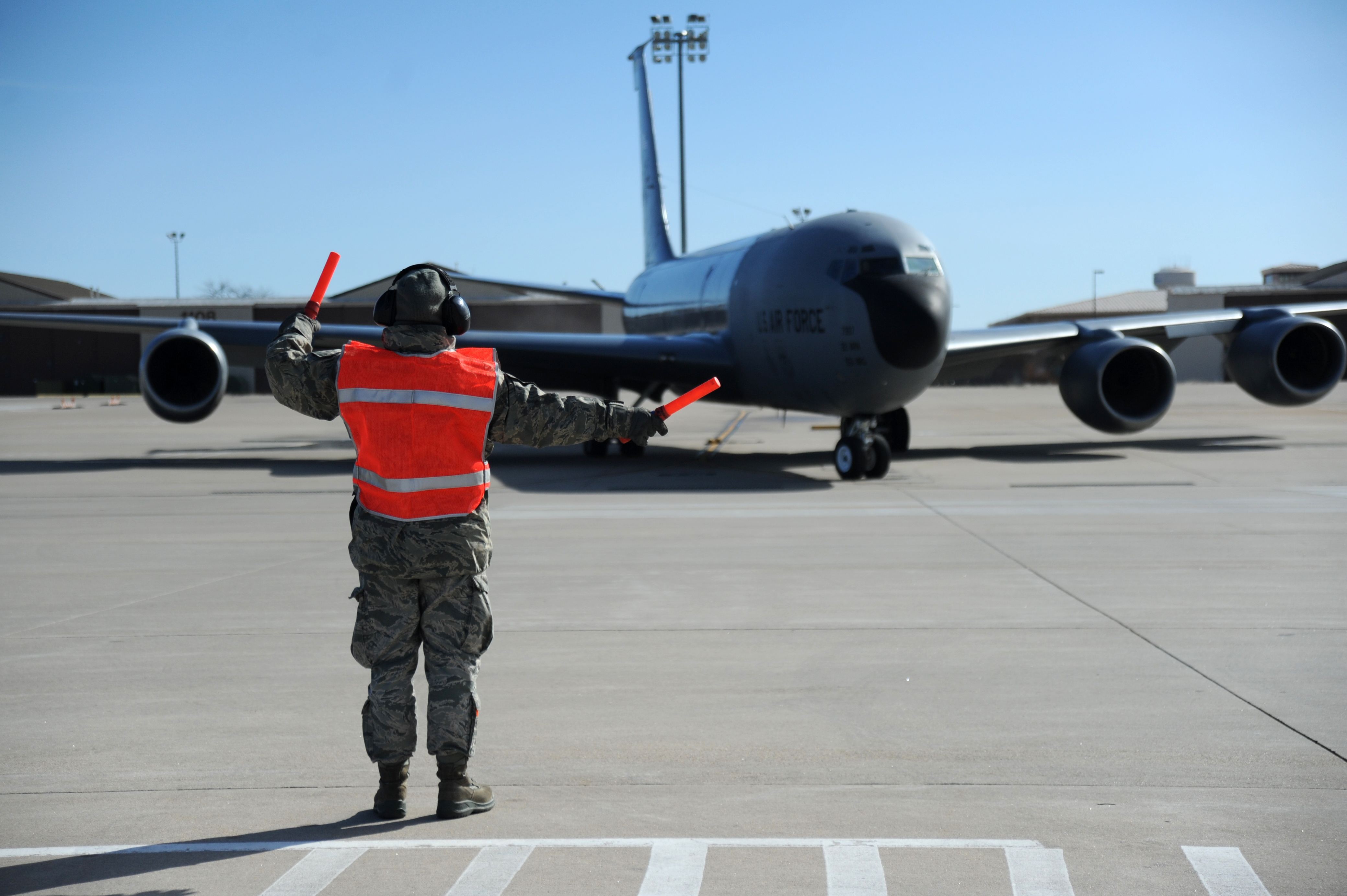 Winter on the flightline > McConnell Air Force Base > News