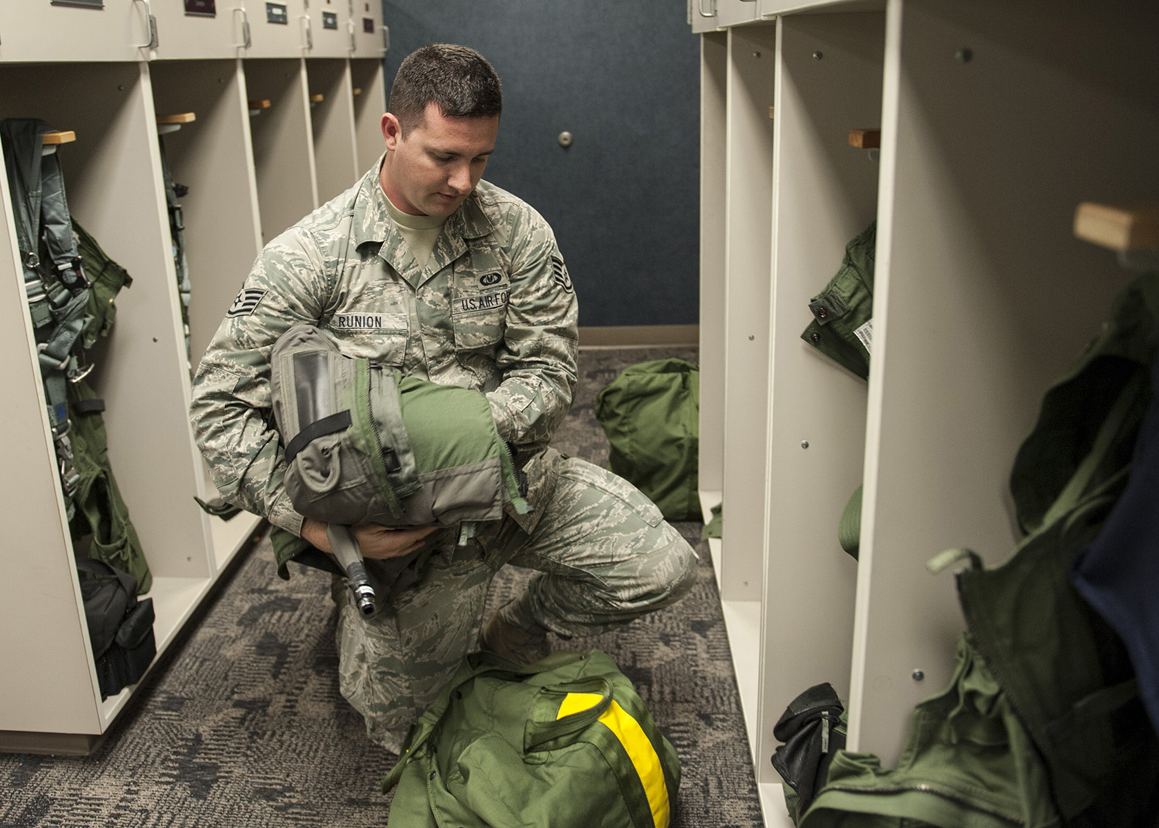 Flight equipment techs ensure pilot gear is good-to-go > Eglin Air ...
