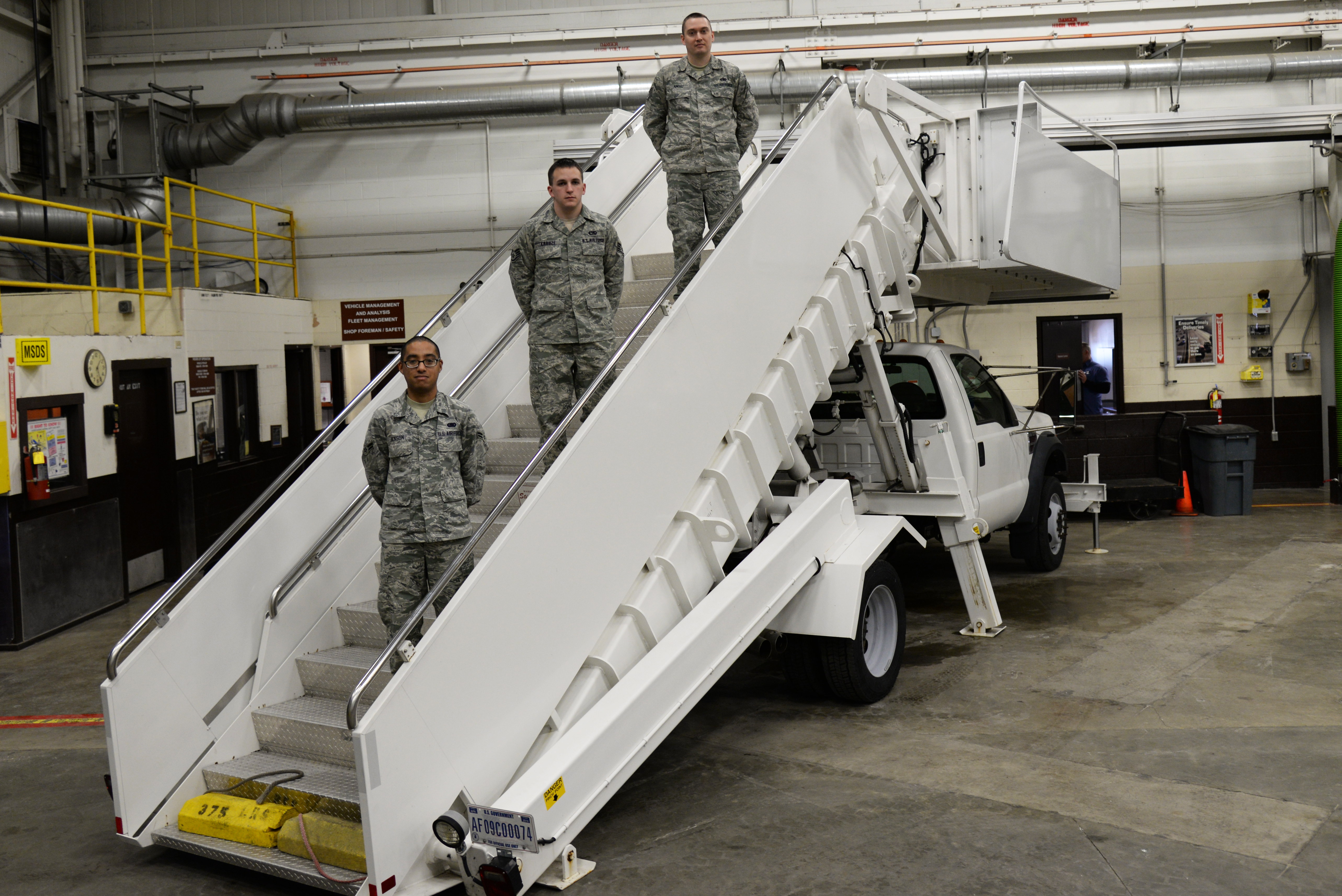 375th LRS Airmen recognized for quick thinking, money saving actions ...